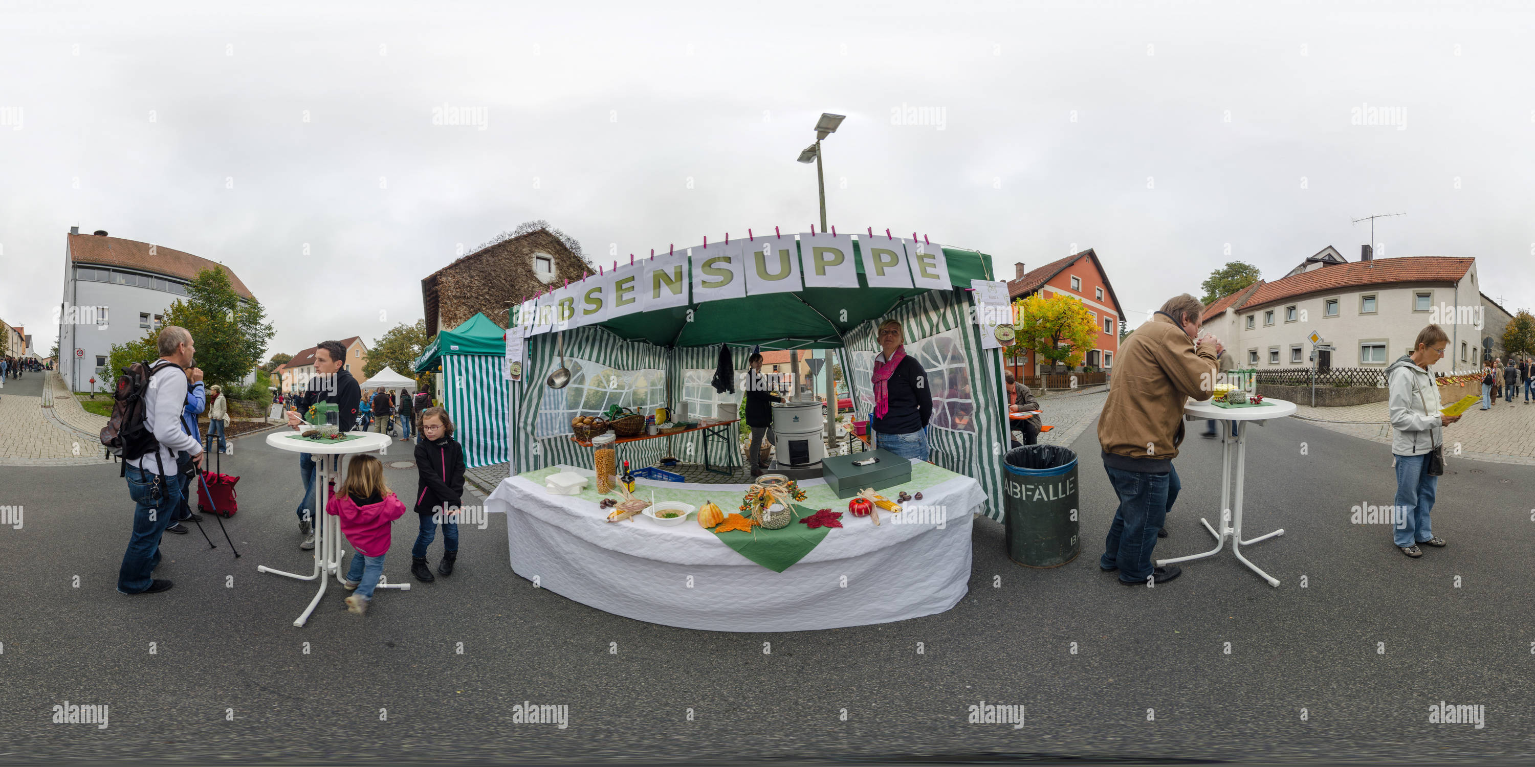 360° view of Apple Market - Pea Soup Stall - Alamy