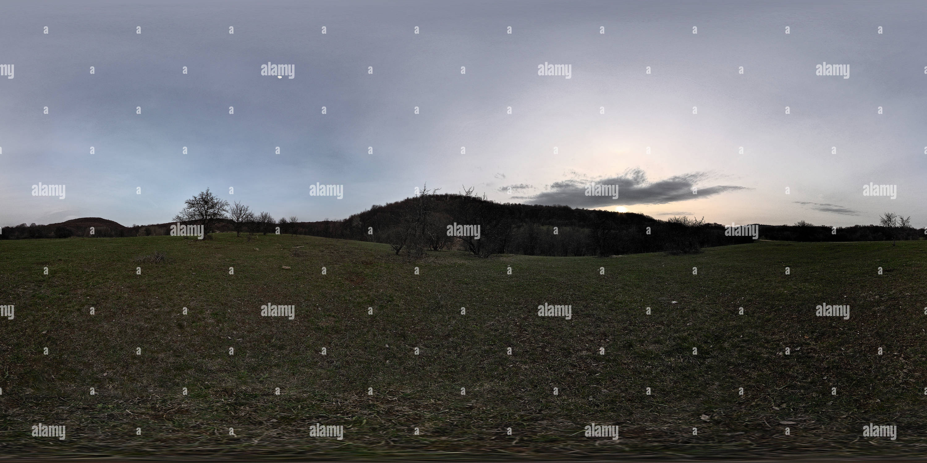 360° view of Minimalism at 1 km height: evening - Alamy