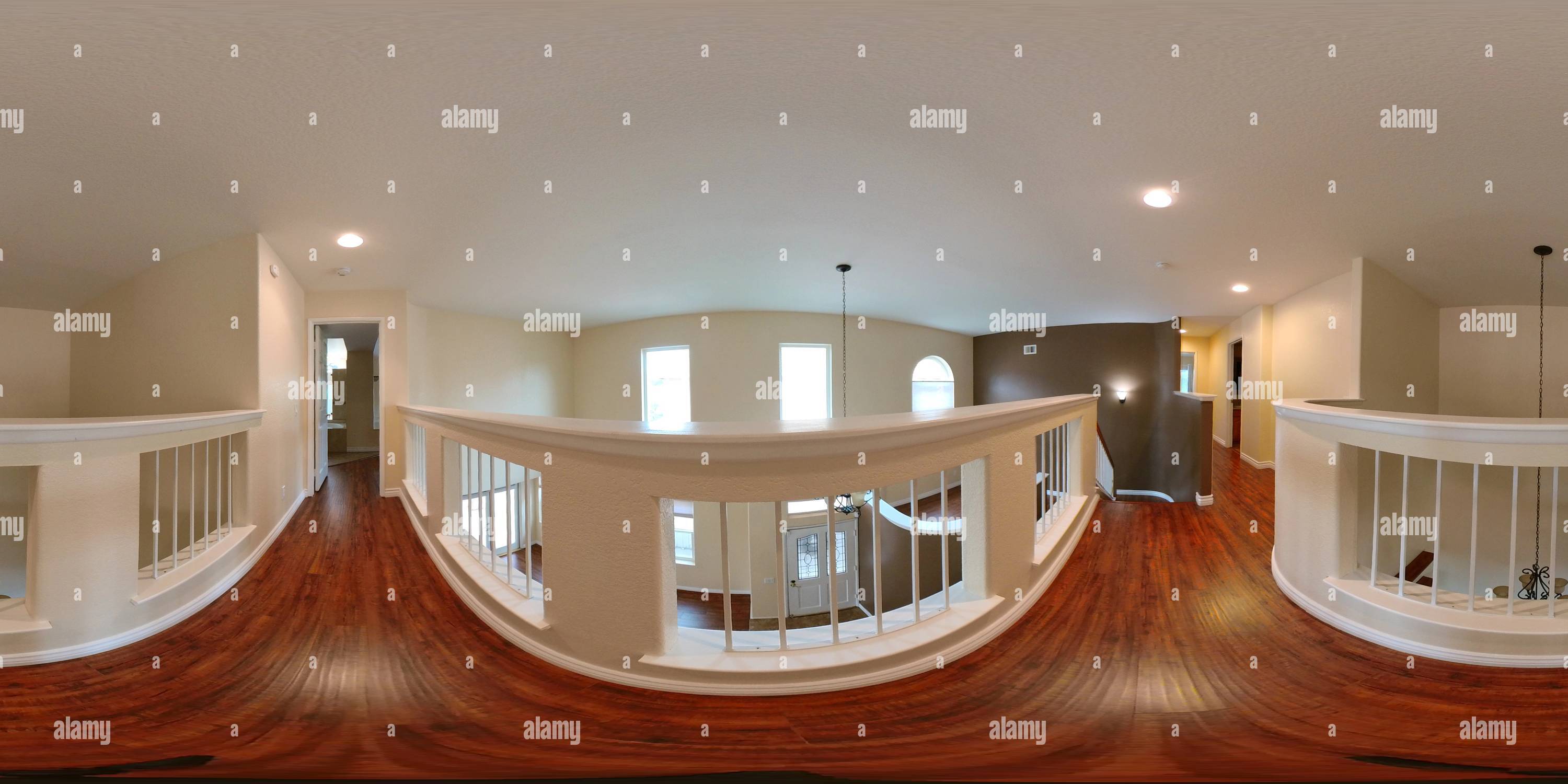 360° view of Pear St - 2nd Flr Walkway - Alamy