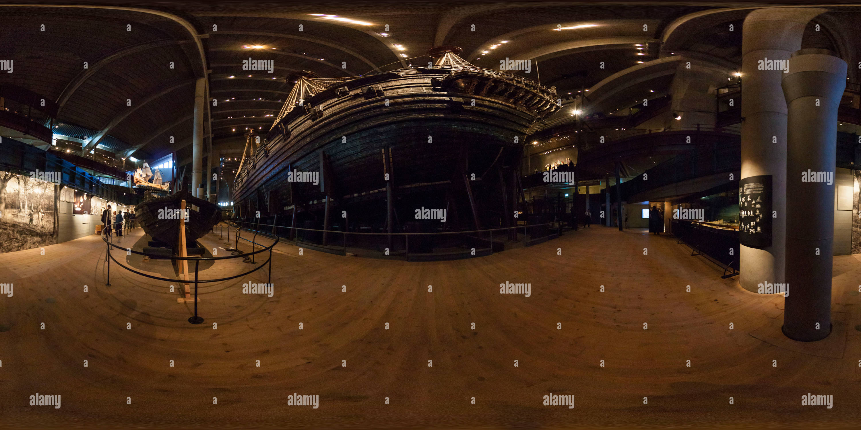 360° view of Vasa's port bow - Alamy