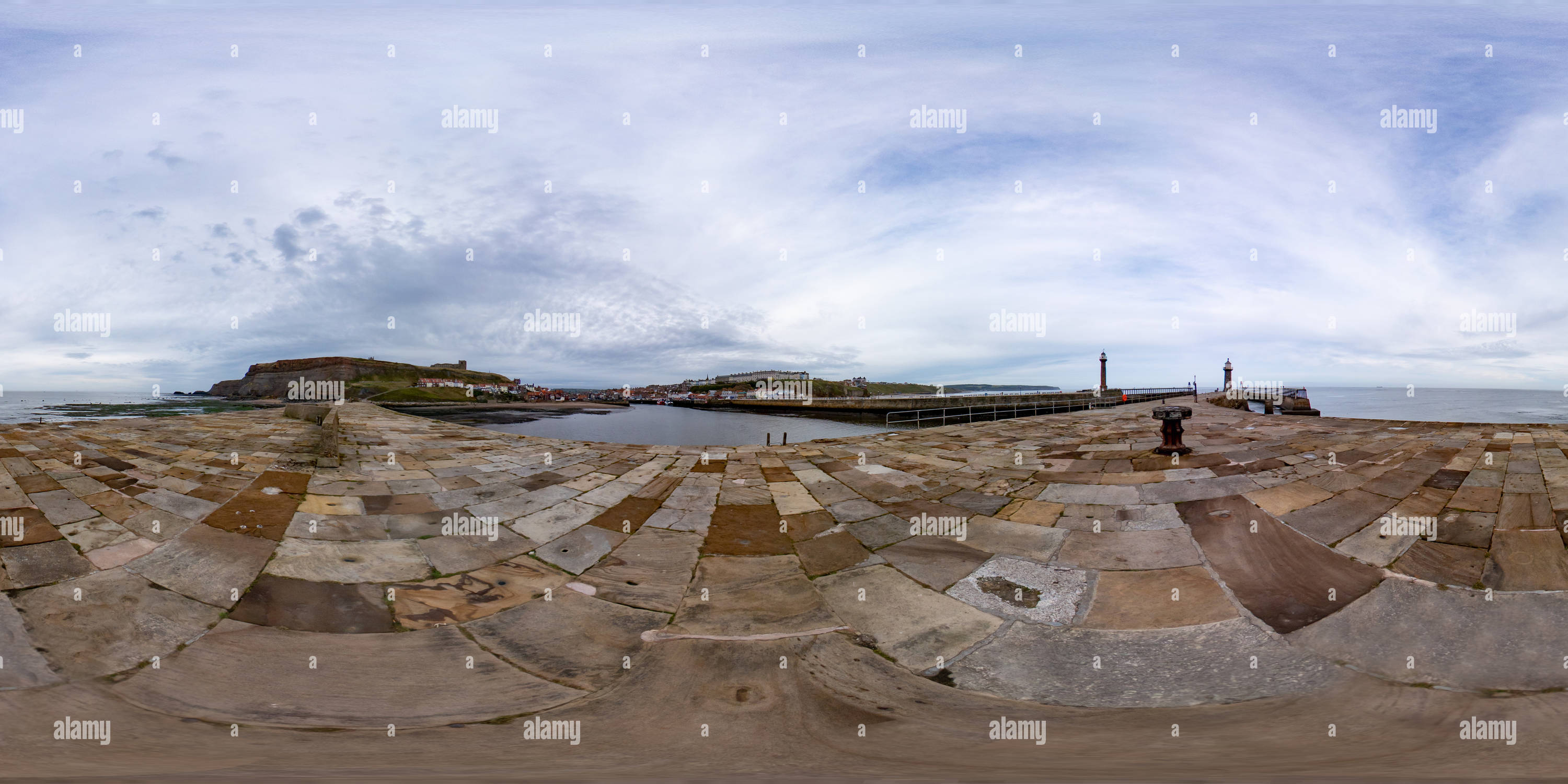 360° view of The West pier of Whitby harbour on the Yorkshire coast - Alamy