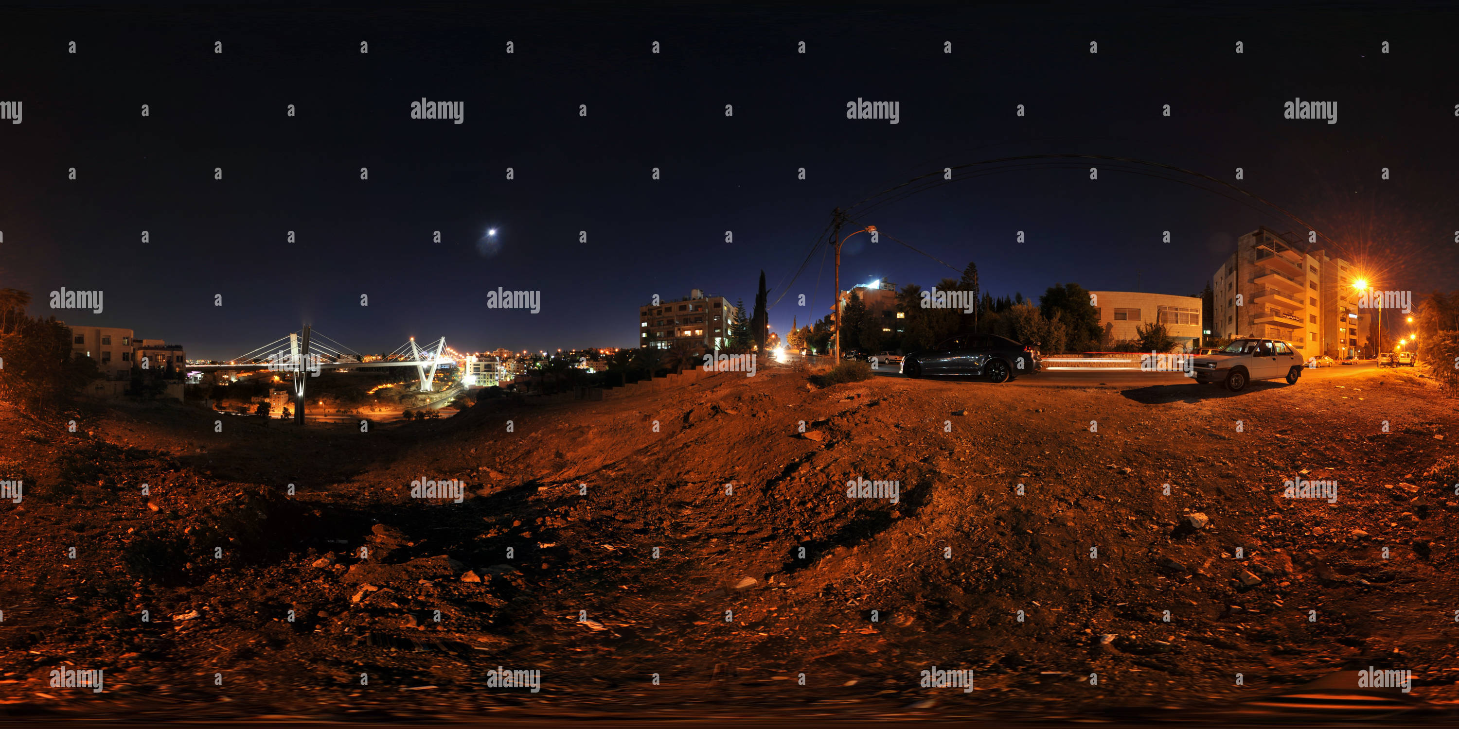 360° view of Suspension bridge - الجسر المعلق - Alamy