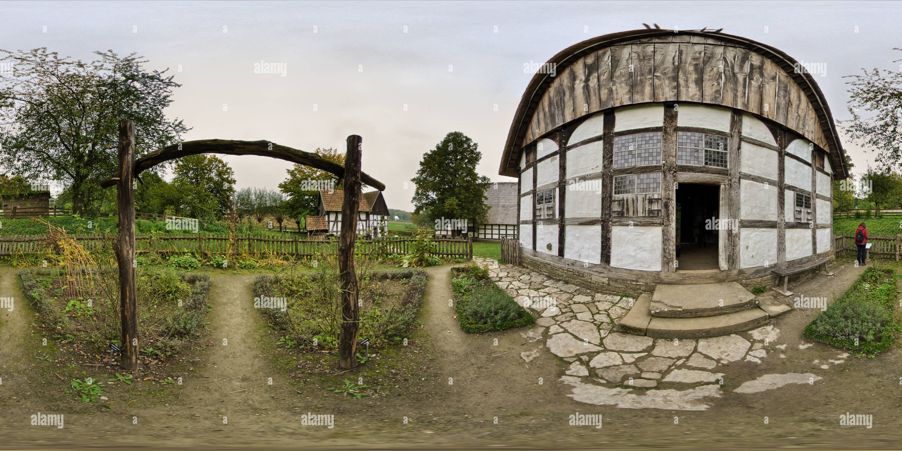 360° view of Bauerngarten Freilichtmuseum Detmold - Alamy