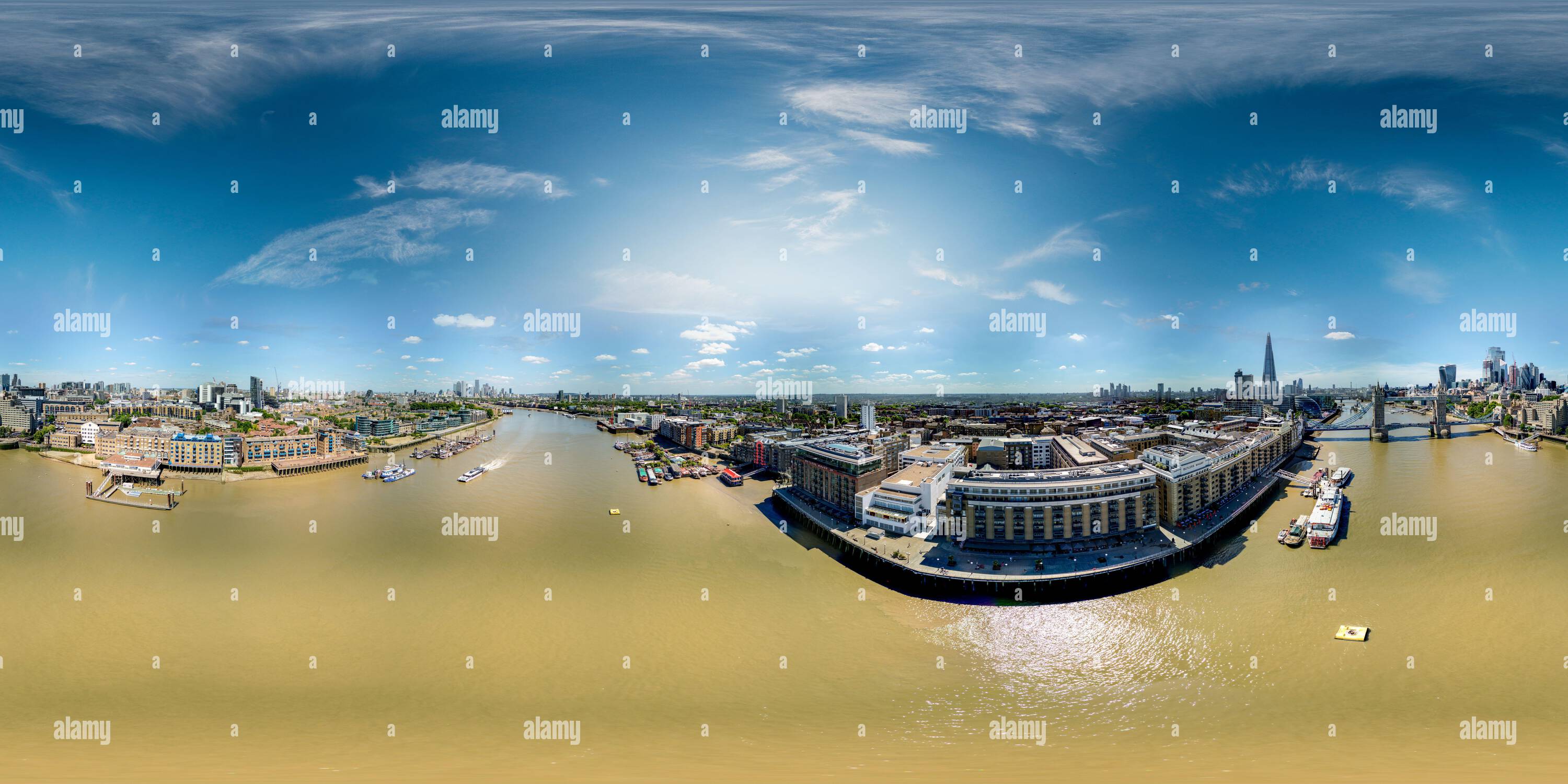360° view of Aerial 360 drone photo London River Thanes - Alamy