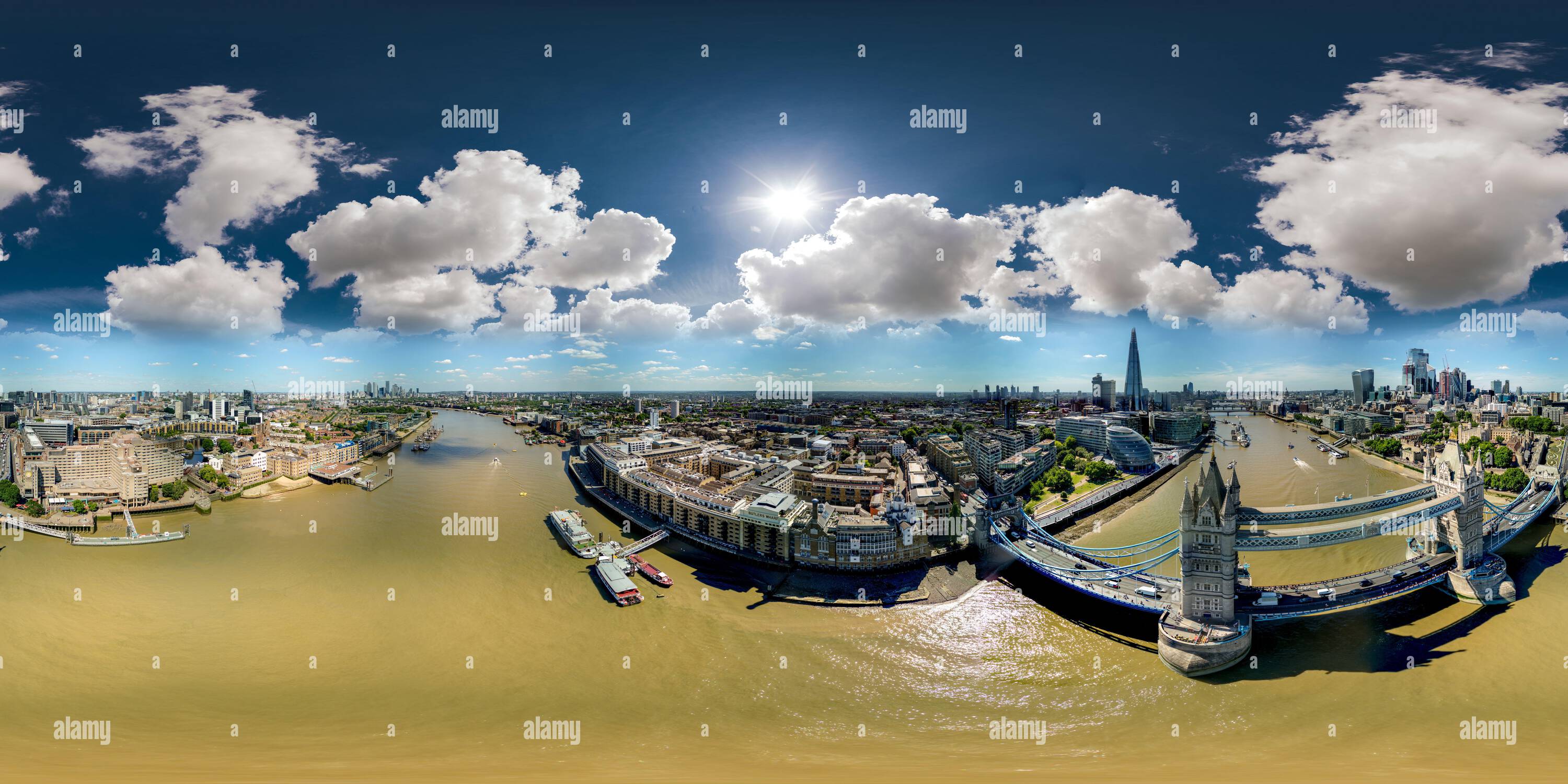 360° view of Aerial 360 drone photo London River Thanes - Alamy