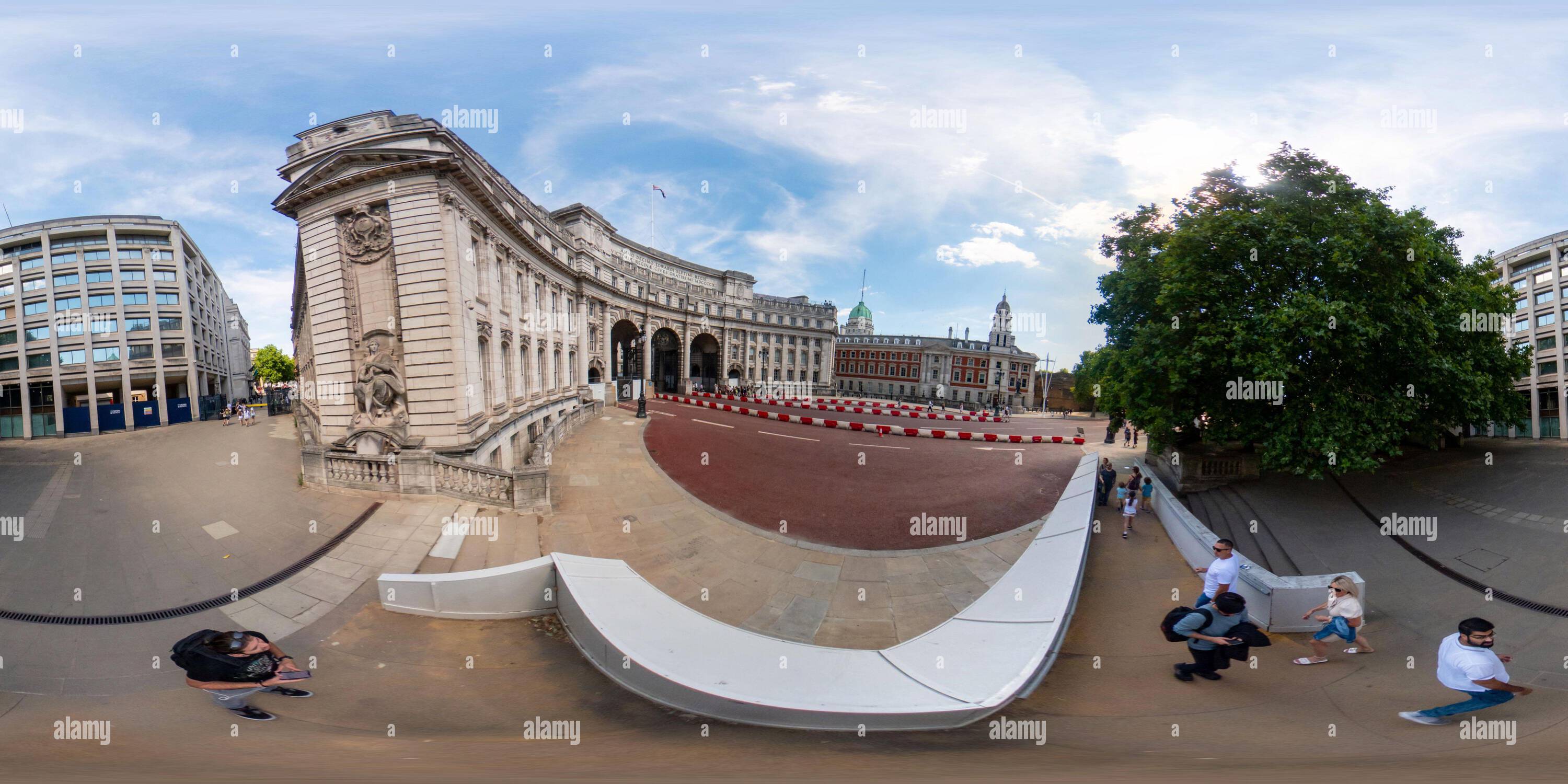 360° view of 360 photo historic buildings London UK - Alamy