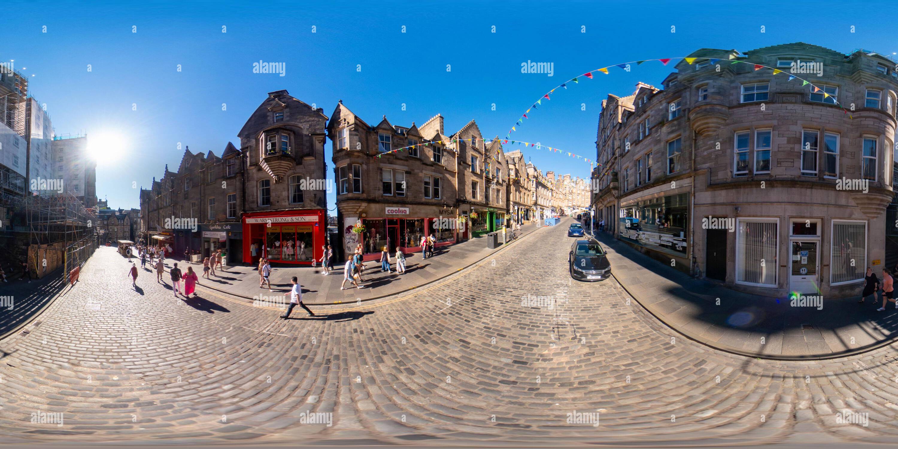 360° view of 360 vr photo Edinburgh Old Town High Street - Alamy