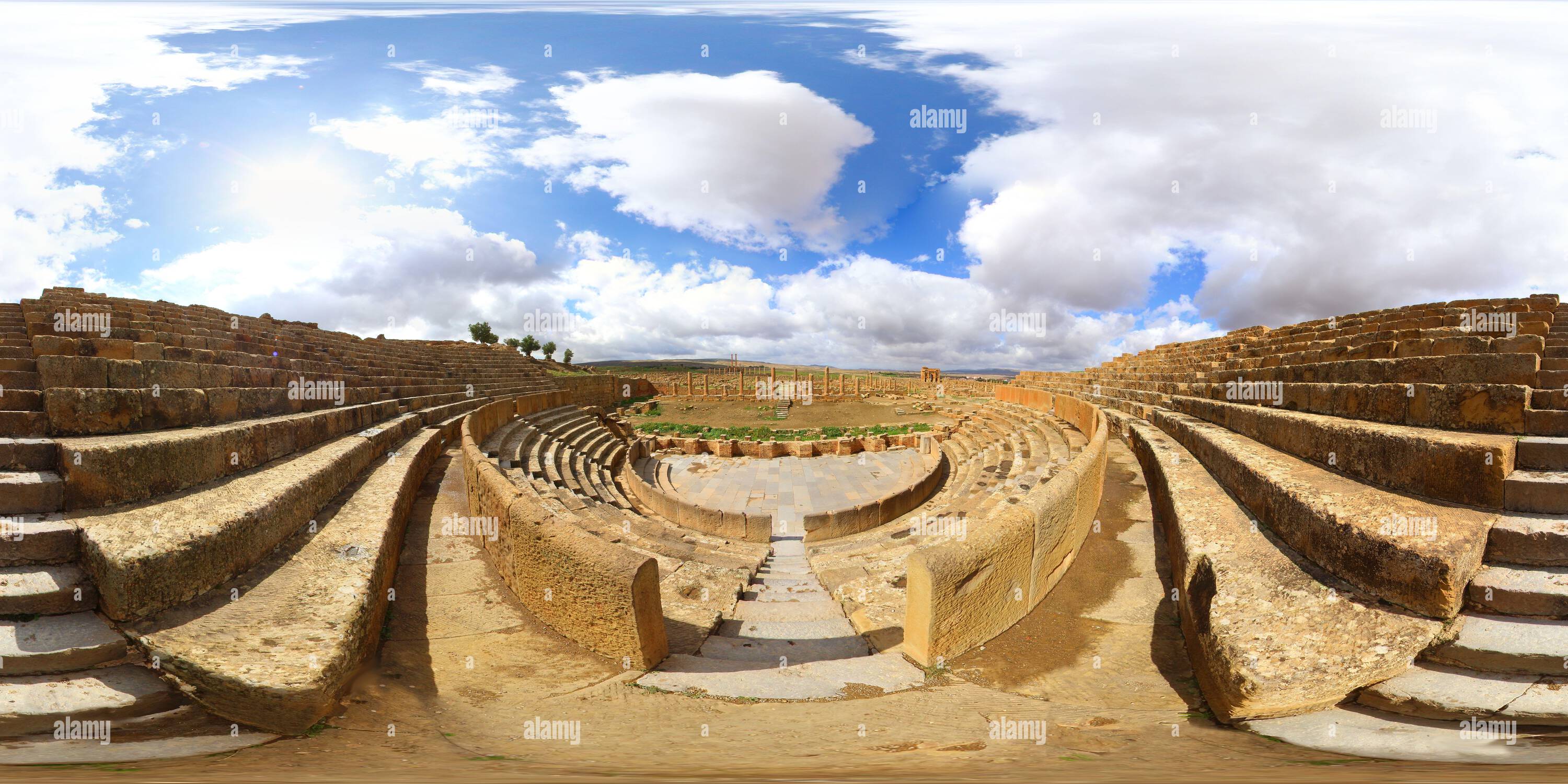 360° view of Timgad roman ruins, Algeria - Alamy