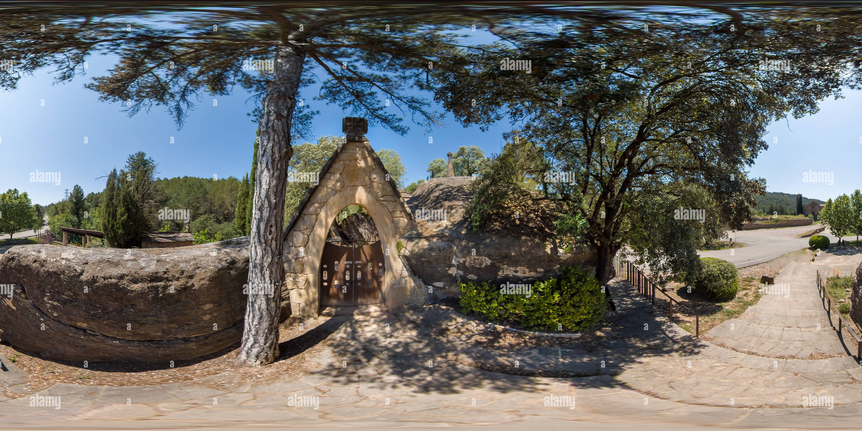 360° view of OLIUS Modernist Cementery 360VR Catalonia Spain-01 - Alamy