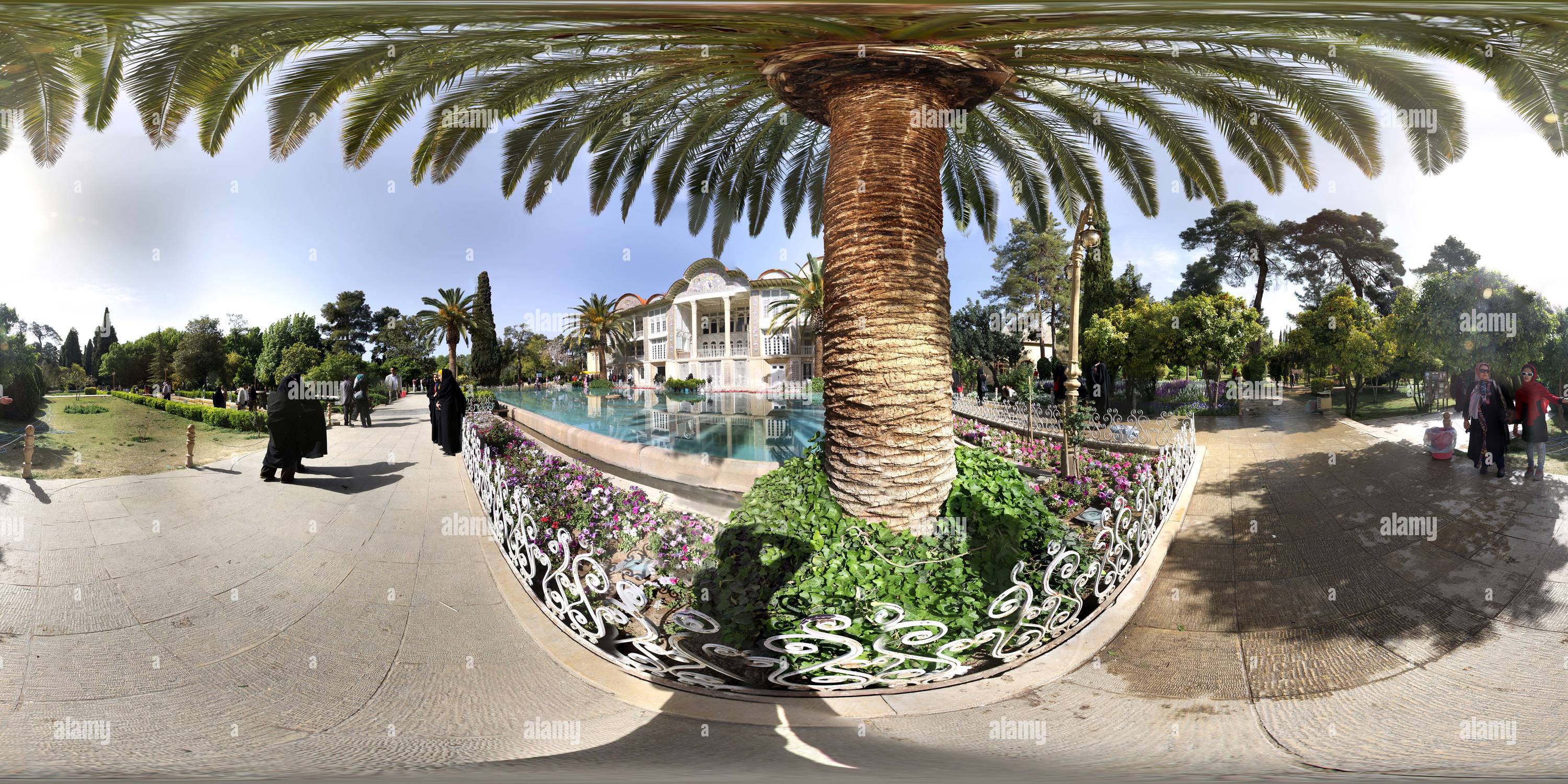 360° view of Eram Garden Shiraz Iran by H.Jafari - Alamy