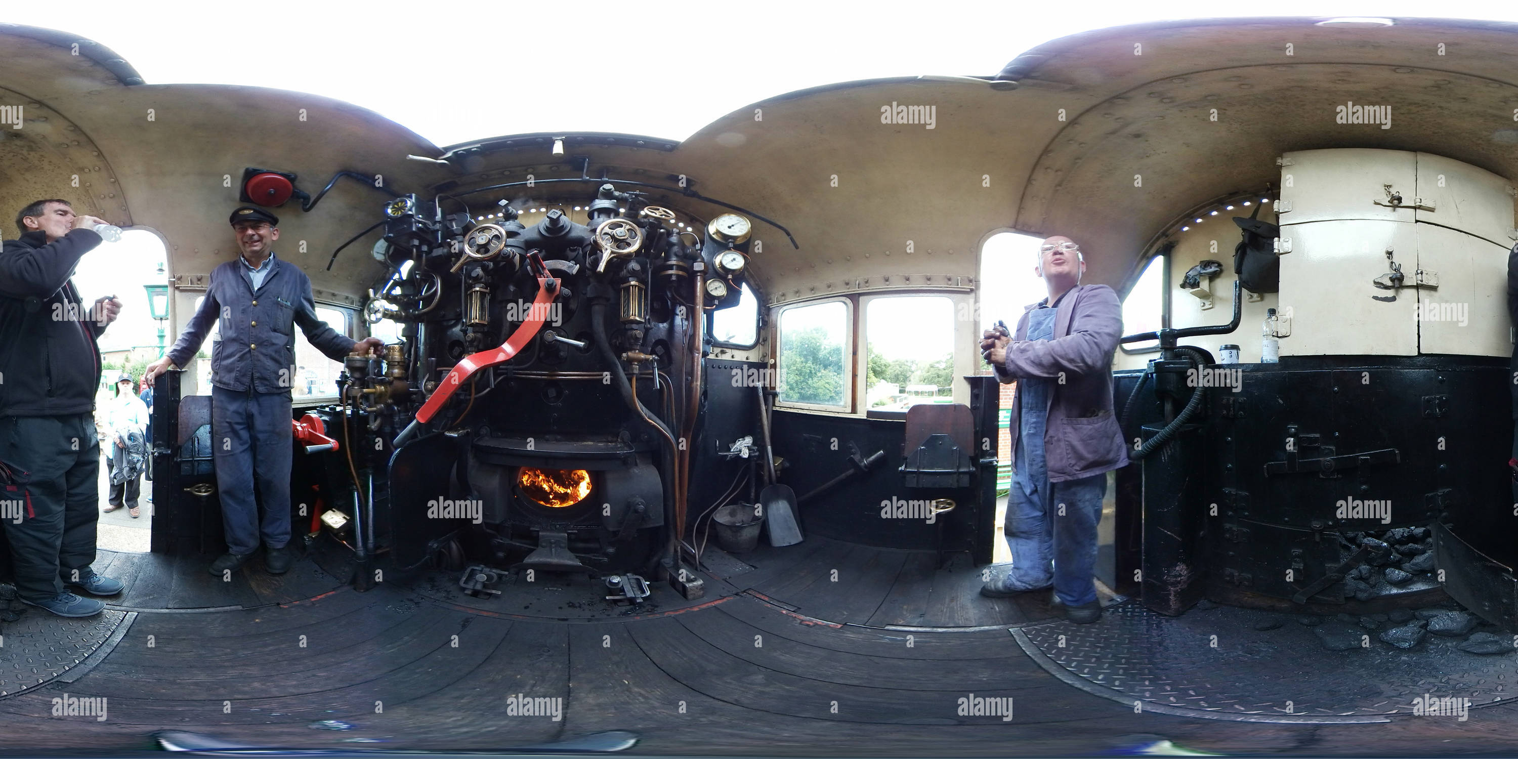 360° view of the steam train engine - Alamy