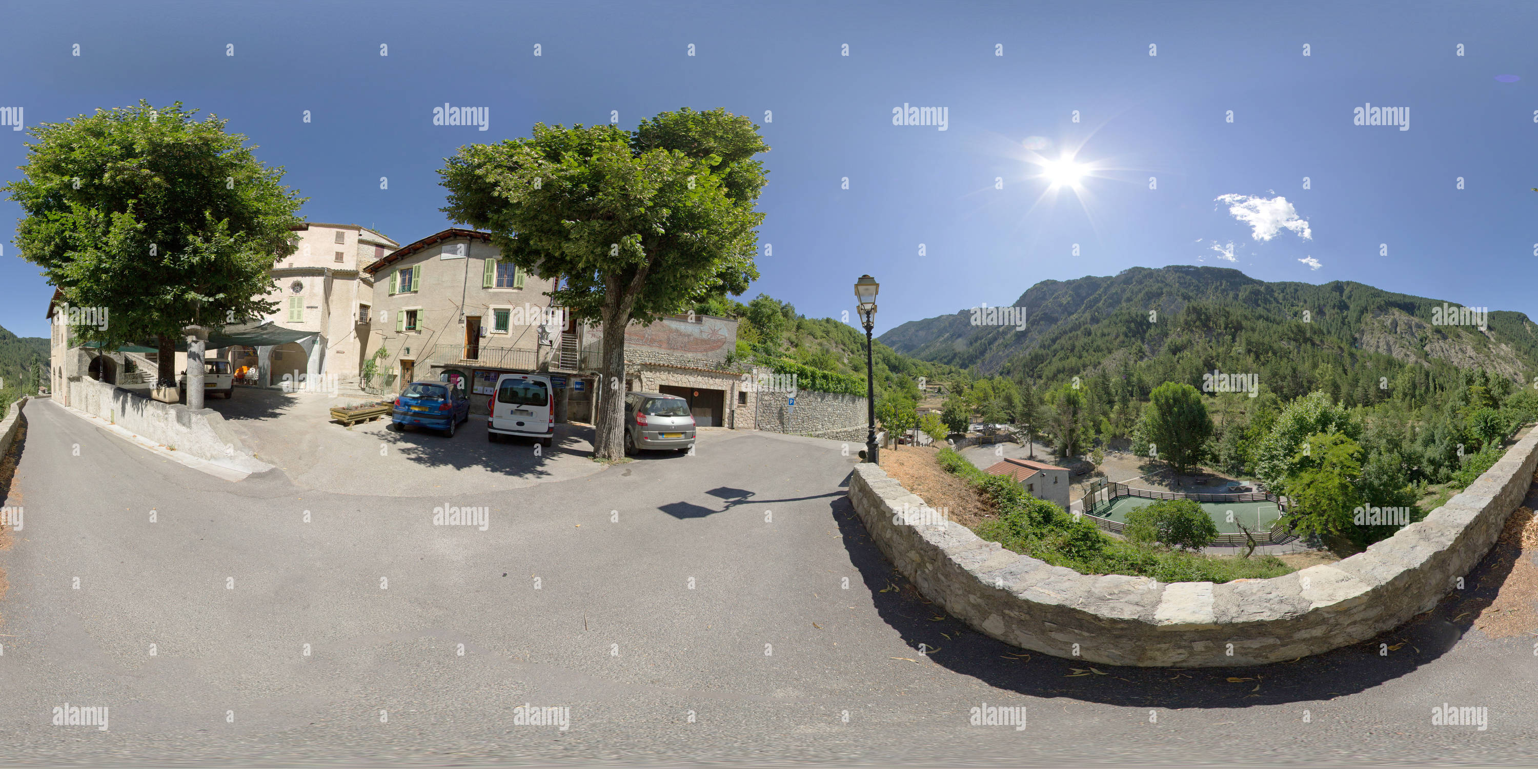 360° view of Le village de Puget-Rostang - Alamy