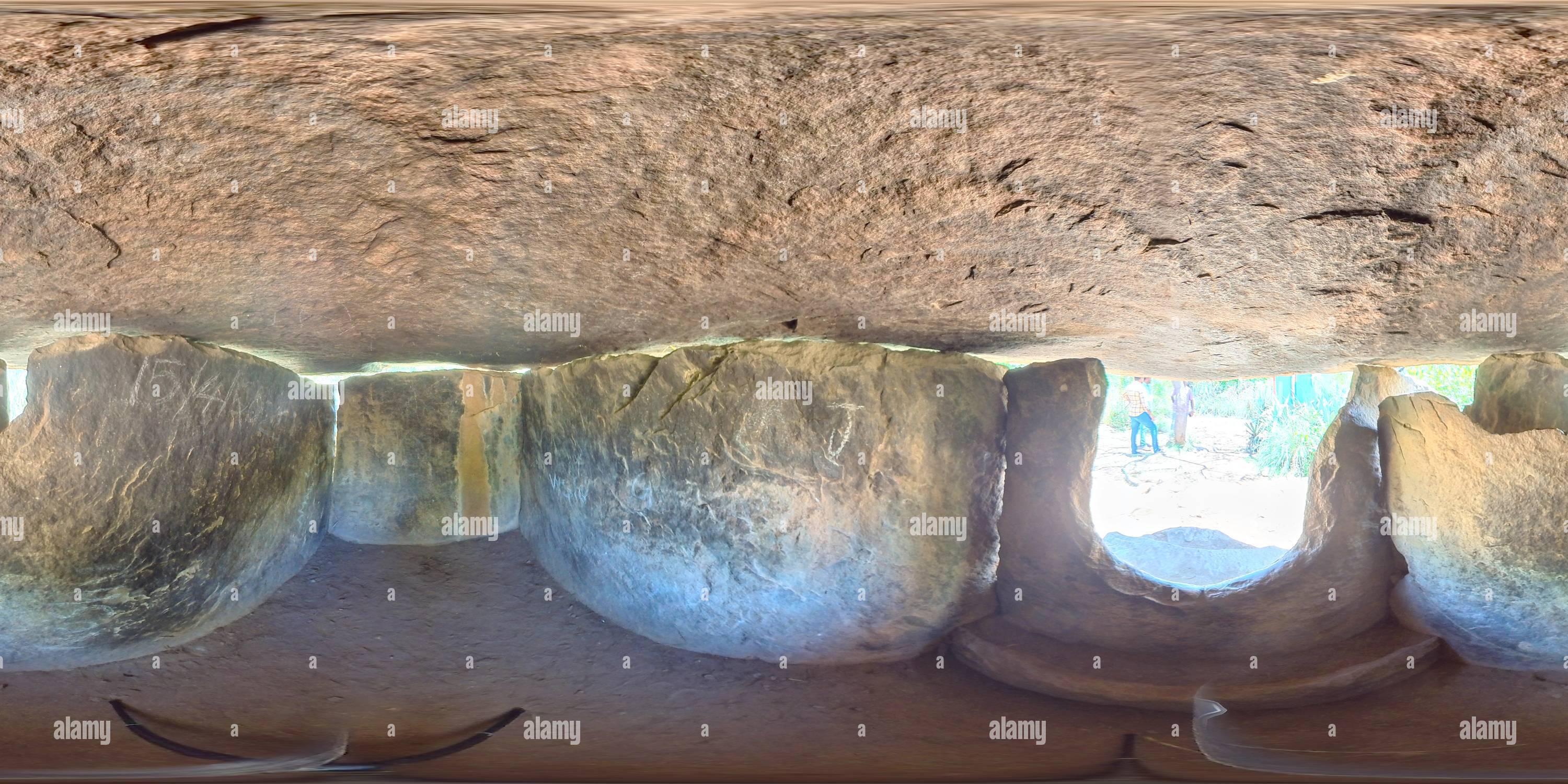 360° view of Dolmen marayoor, munnar - Alamy