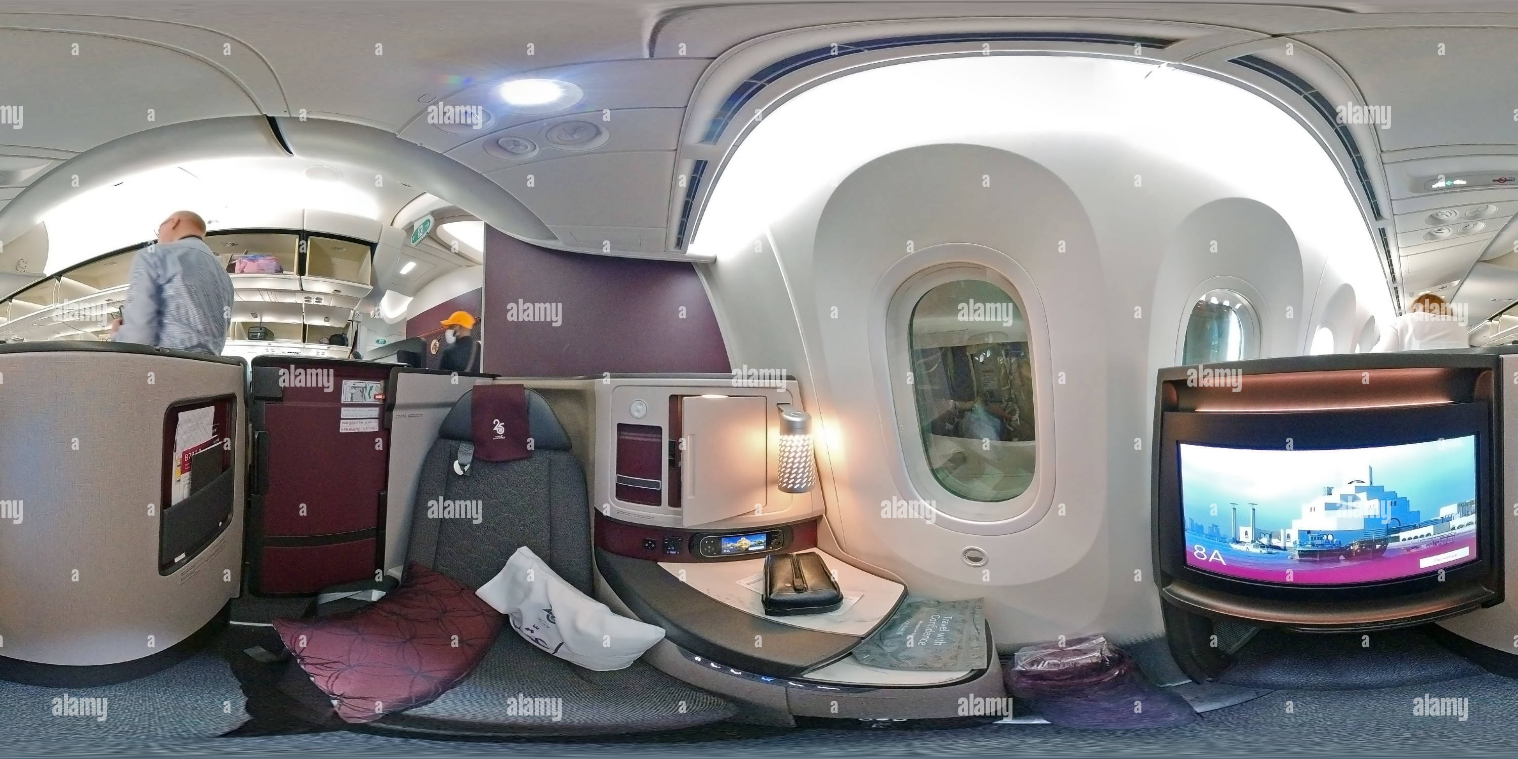 360° view of Qatar Airlines Boeing 787-9 Q-Suite Business Class Airport ...