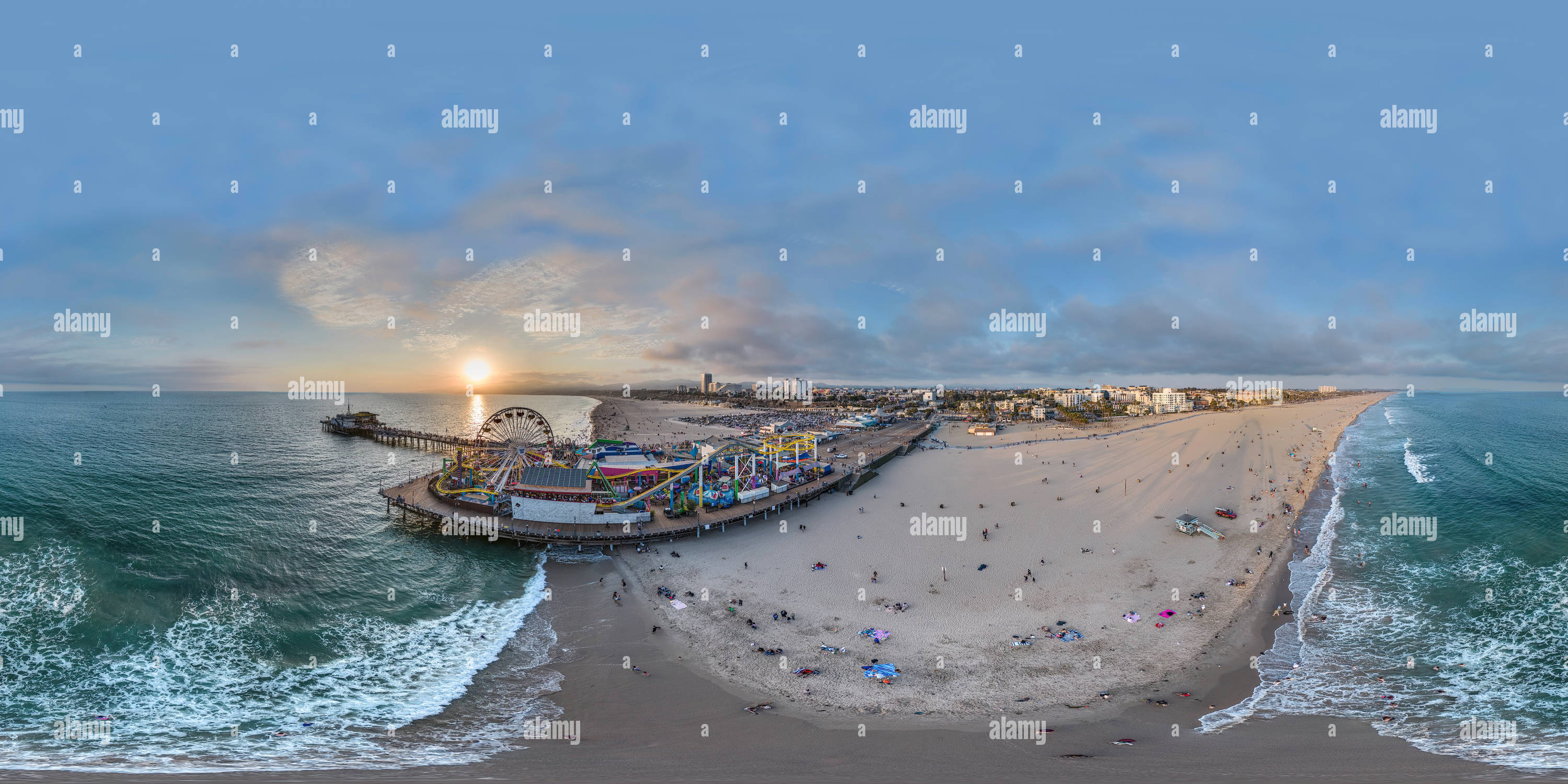 360° view of Santa Monica Pier Los Angeles California - Alamy