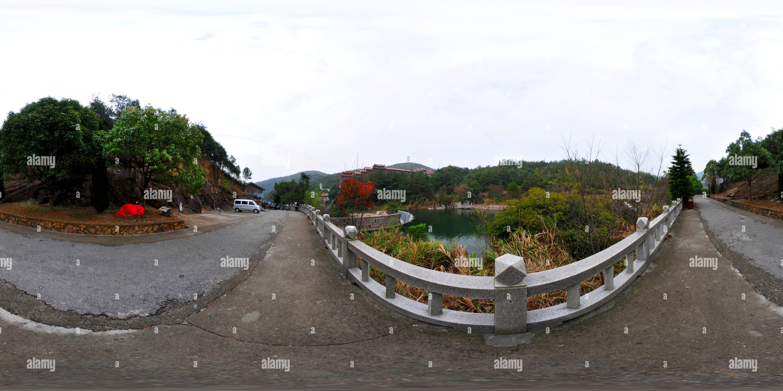 360° view of Jiuli Lake (055) 九鲤湖-渐入佳境 - Alamy
