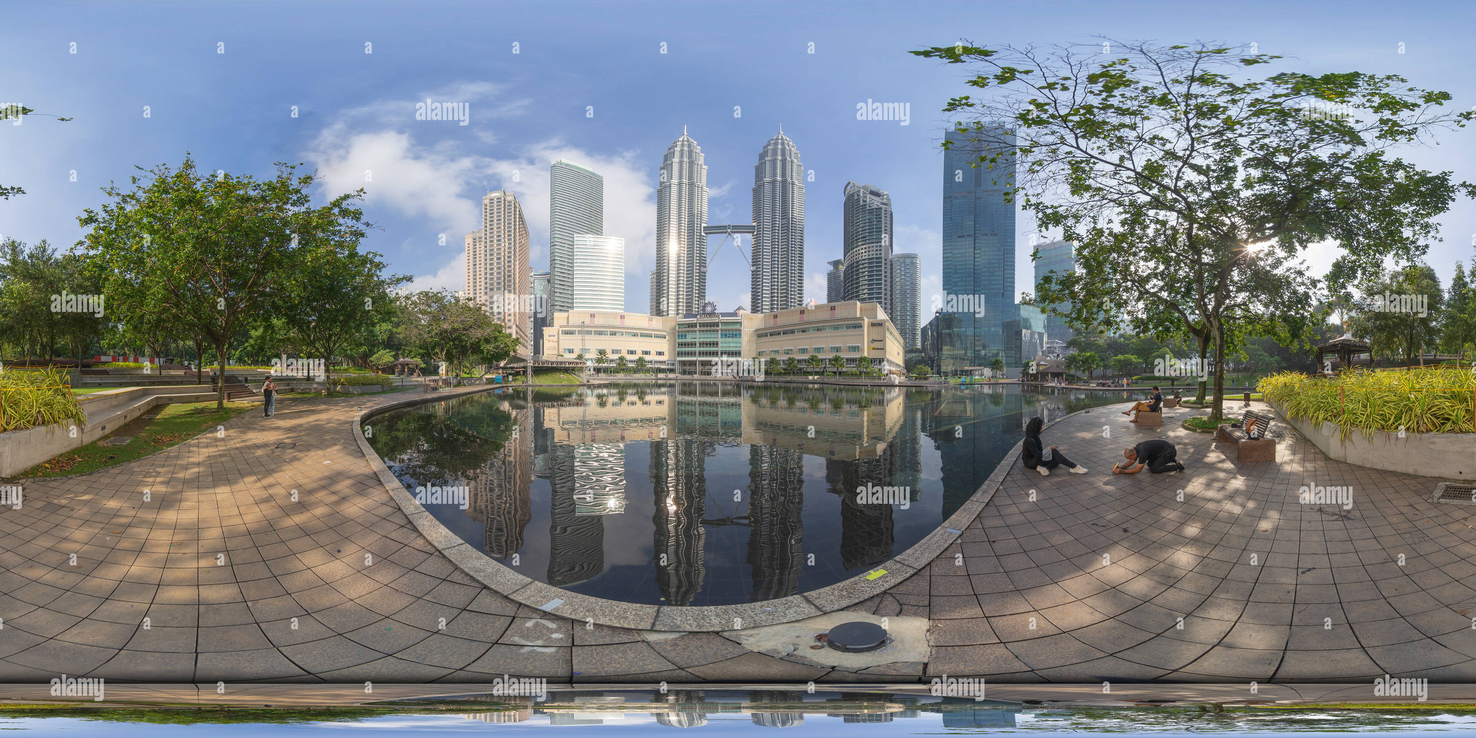 360° view of Kuala Lumpur City Centre Park (KLCC Park), Petronas Towers ...