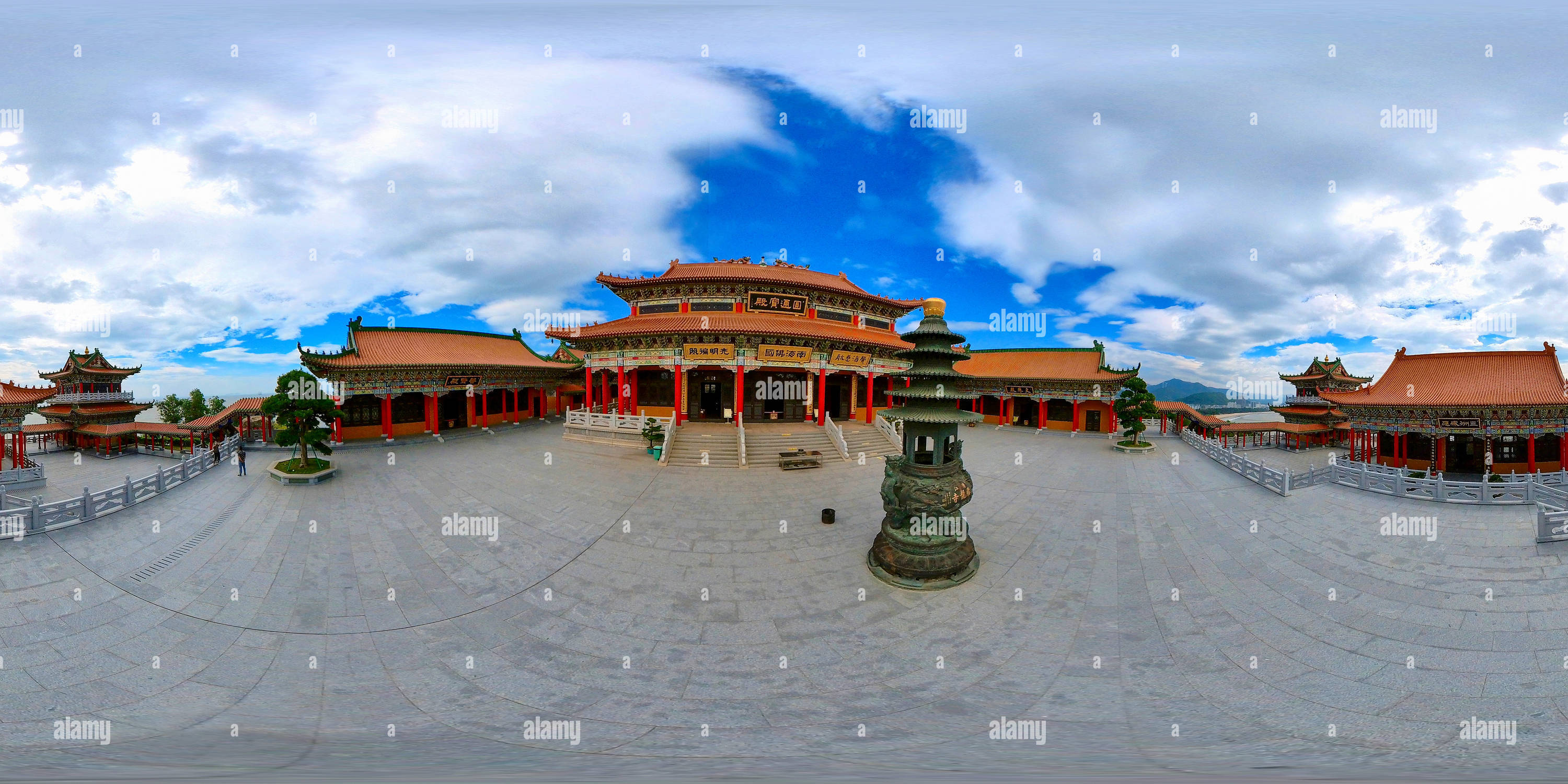 Temple atrium hi-res stock photography and images - Alamy