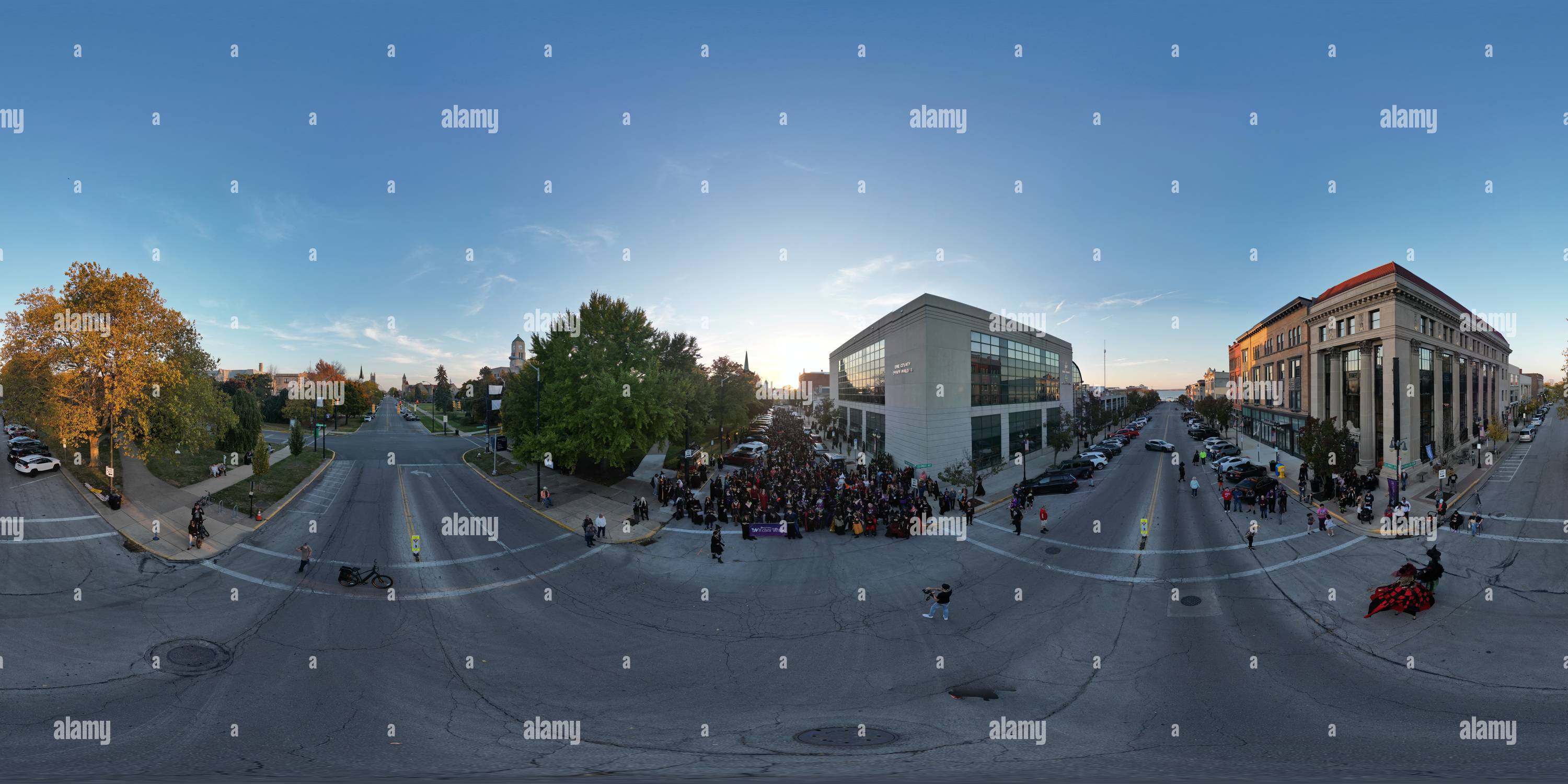 360° view of Witches Walk Parade - Alamy