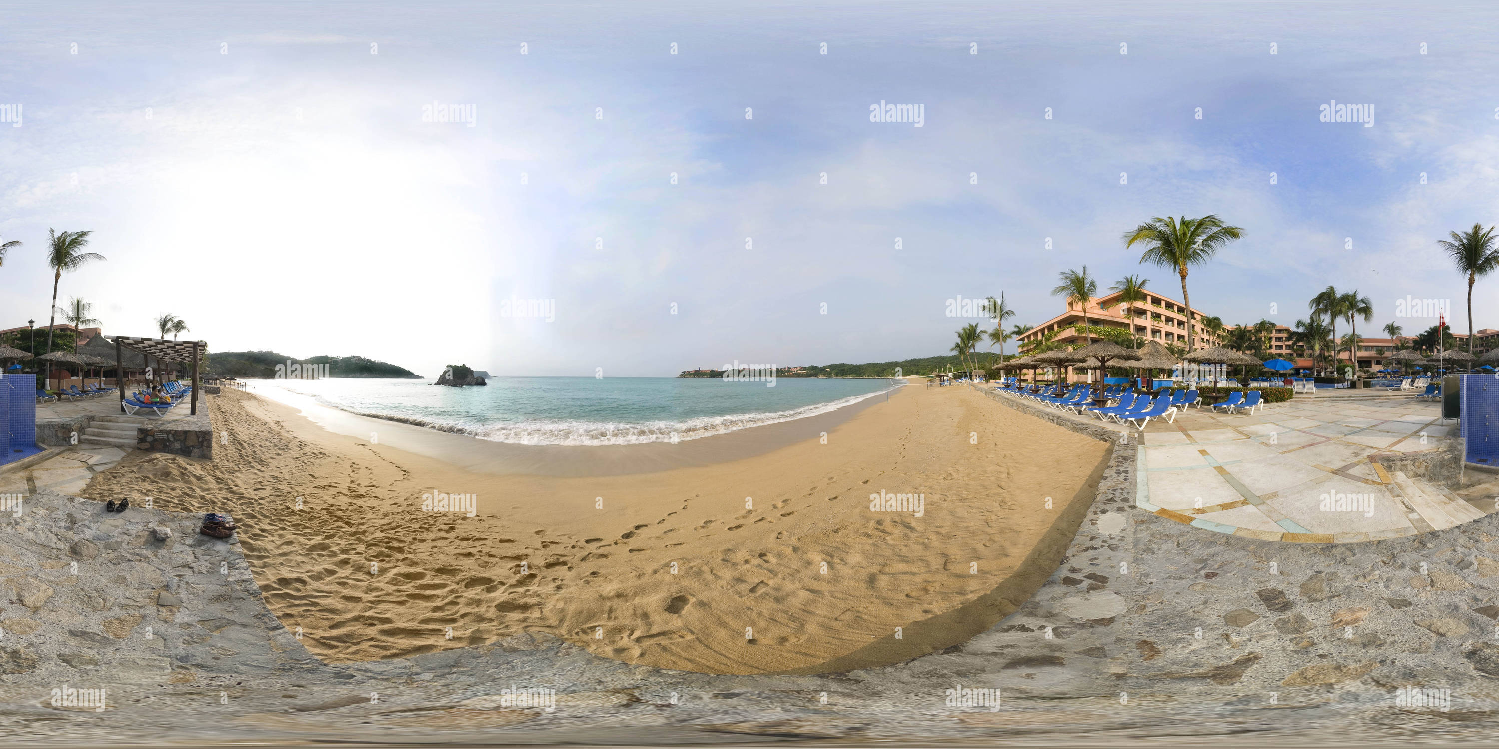 360° view of Bahía de Tangolunda en Huatulco - Alamy
