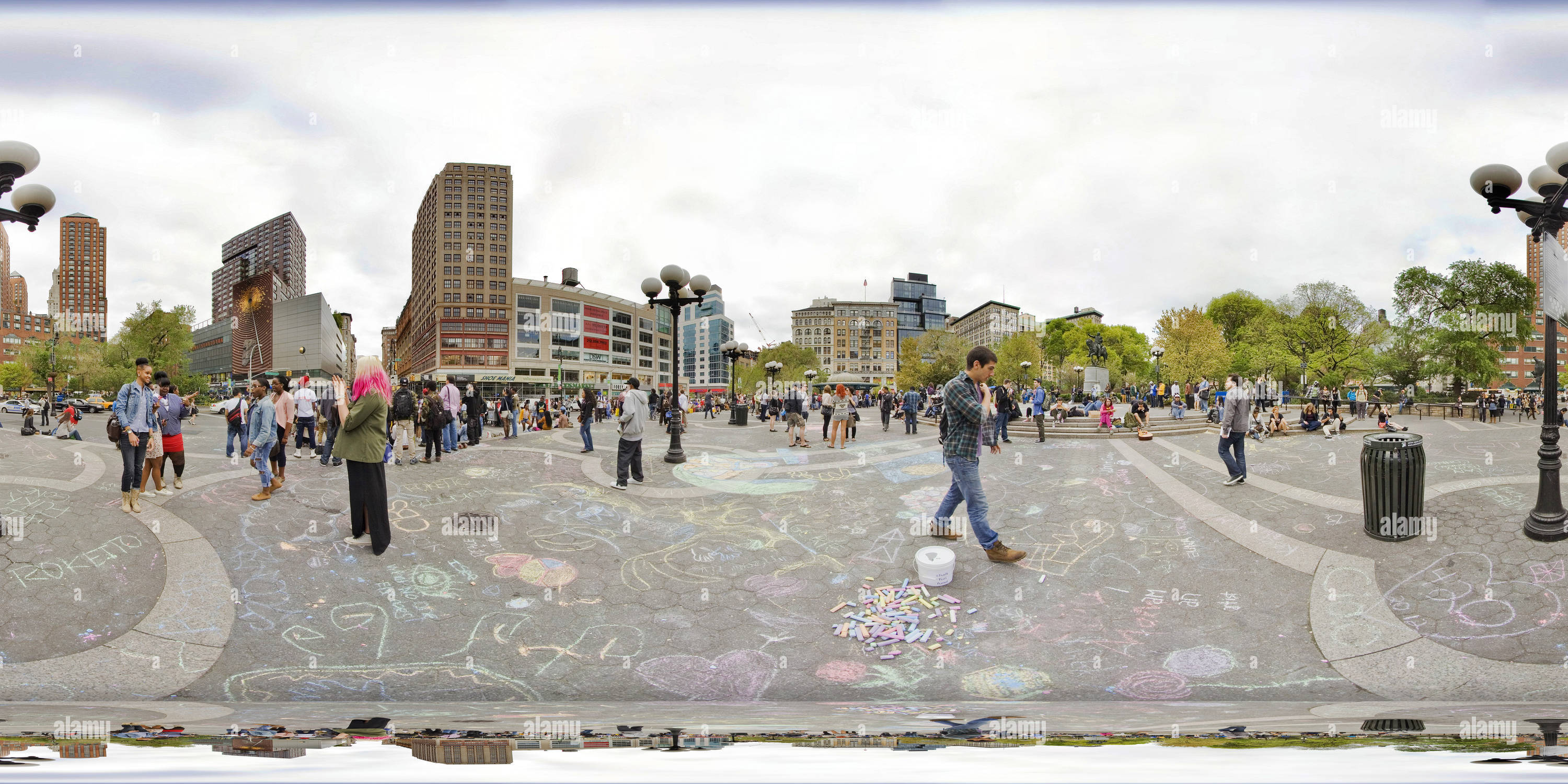 360° view of Apr 2012 Union Square - Alamy