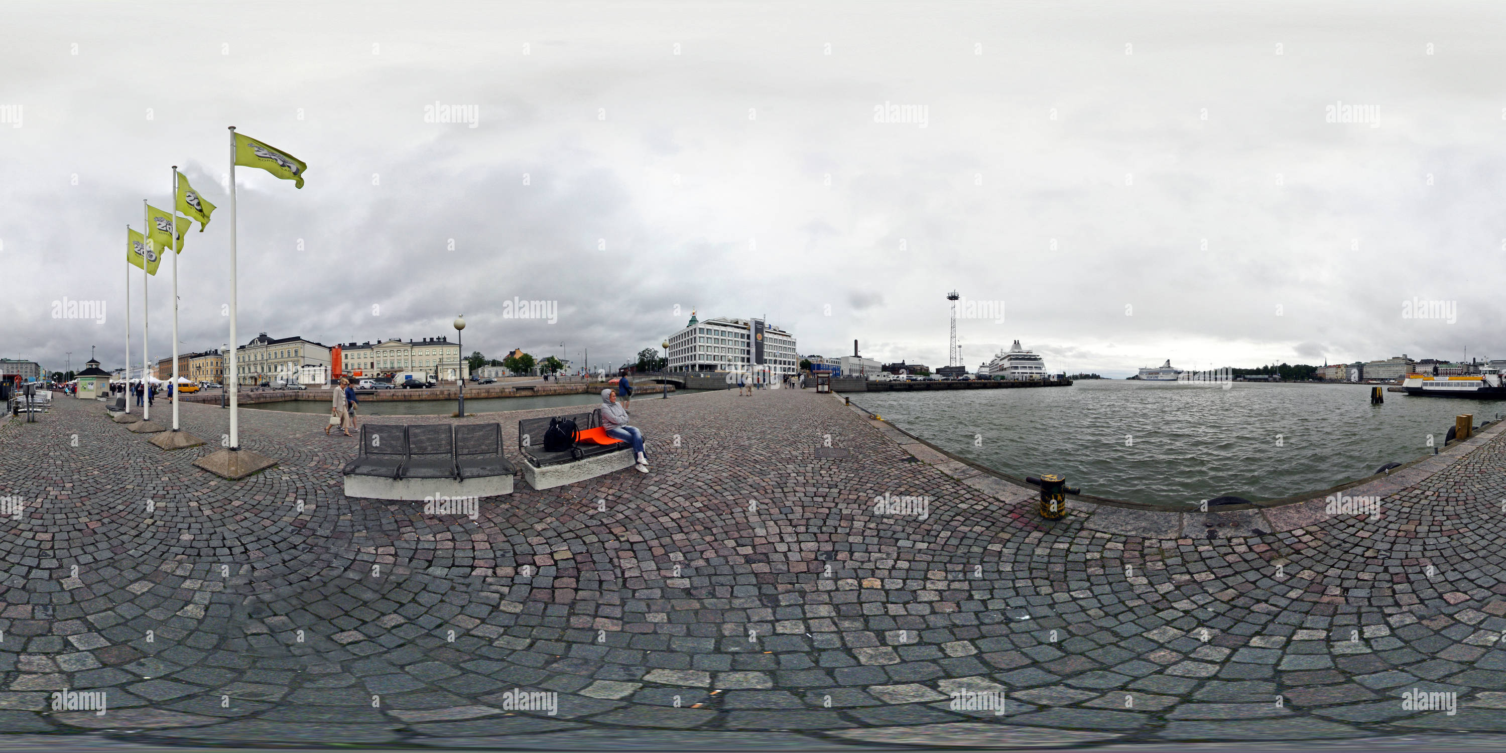 360° view of Helsinki. Market Square - Alamy