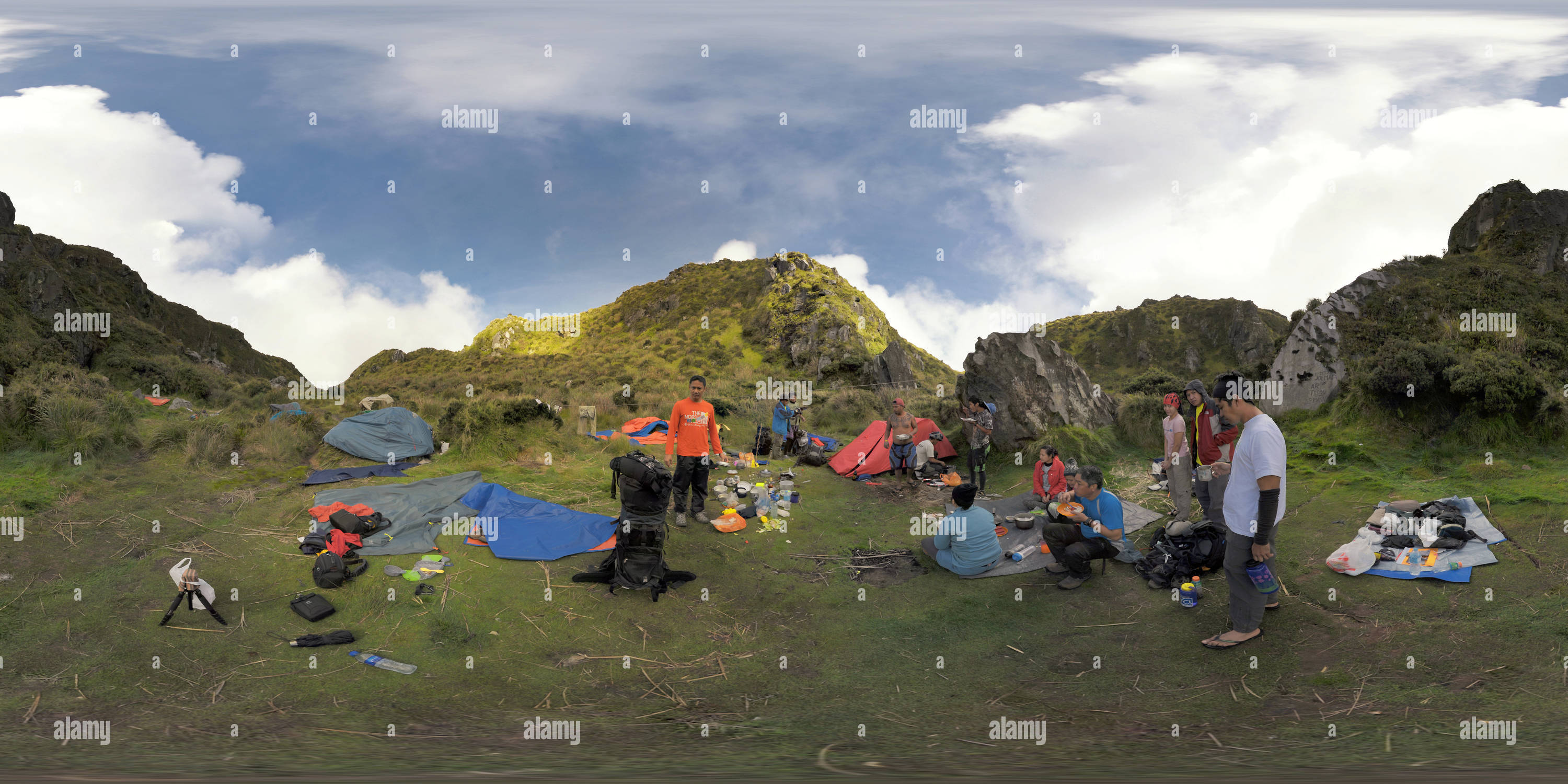 Mt apo hi-res stock photography and images - Alamy