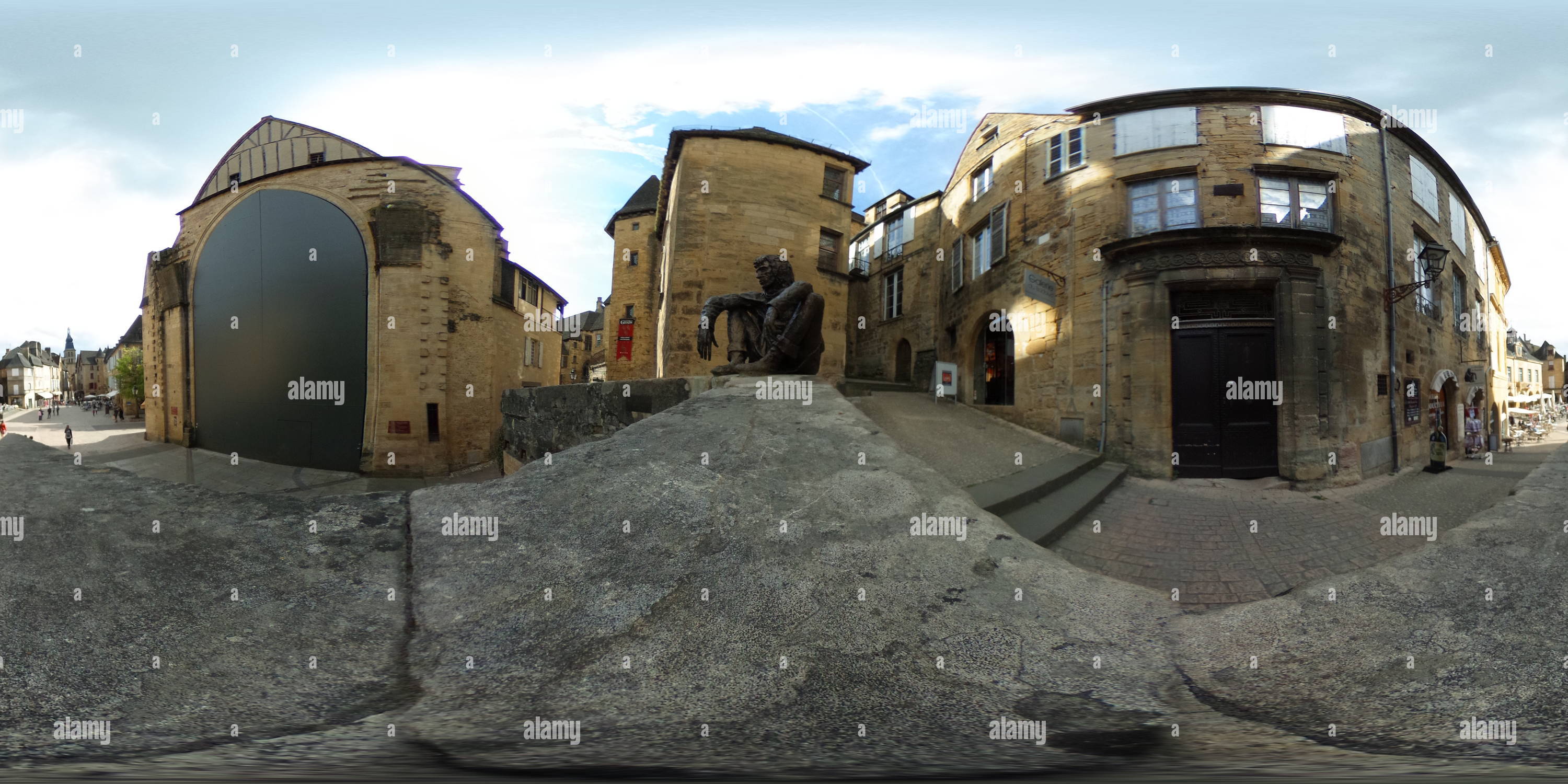 360° view of Le Badaud, Place de la Liberté, Sarlat-la-Canéda - Alamy