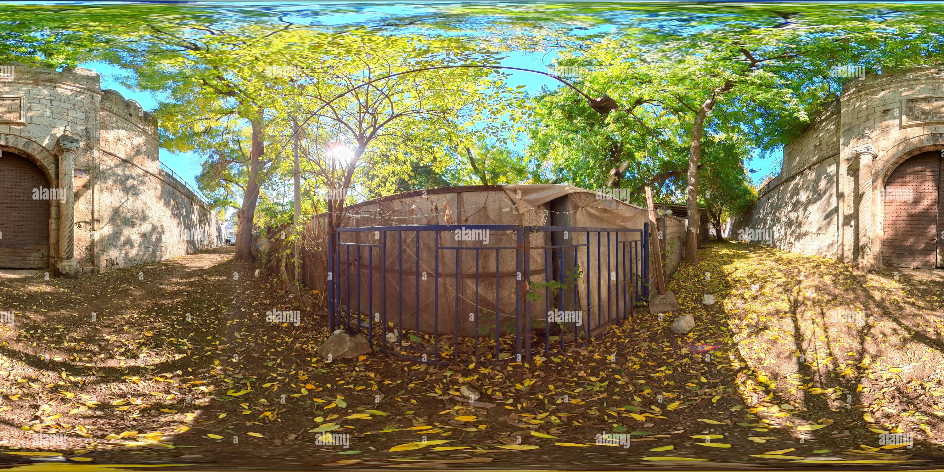 360° view of Beogradska kapija - Belgrade gate, the fortress of Niš - Alamy