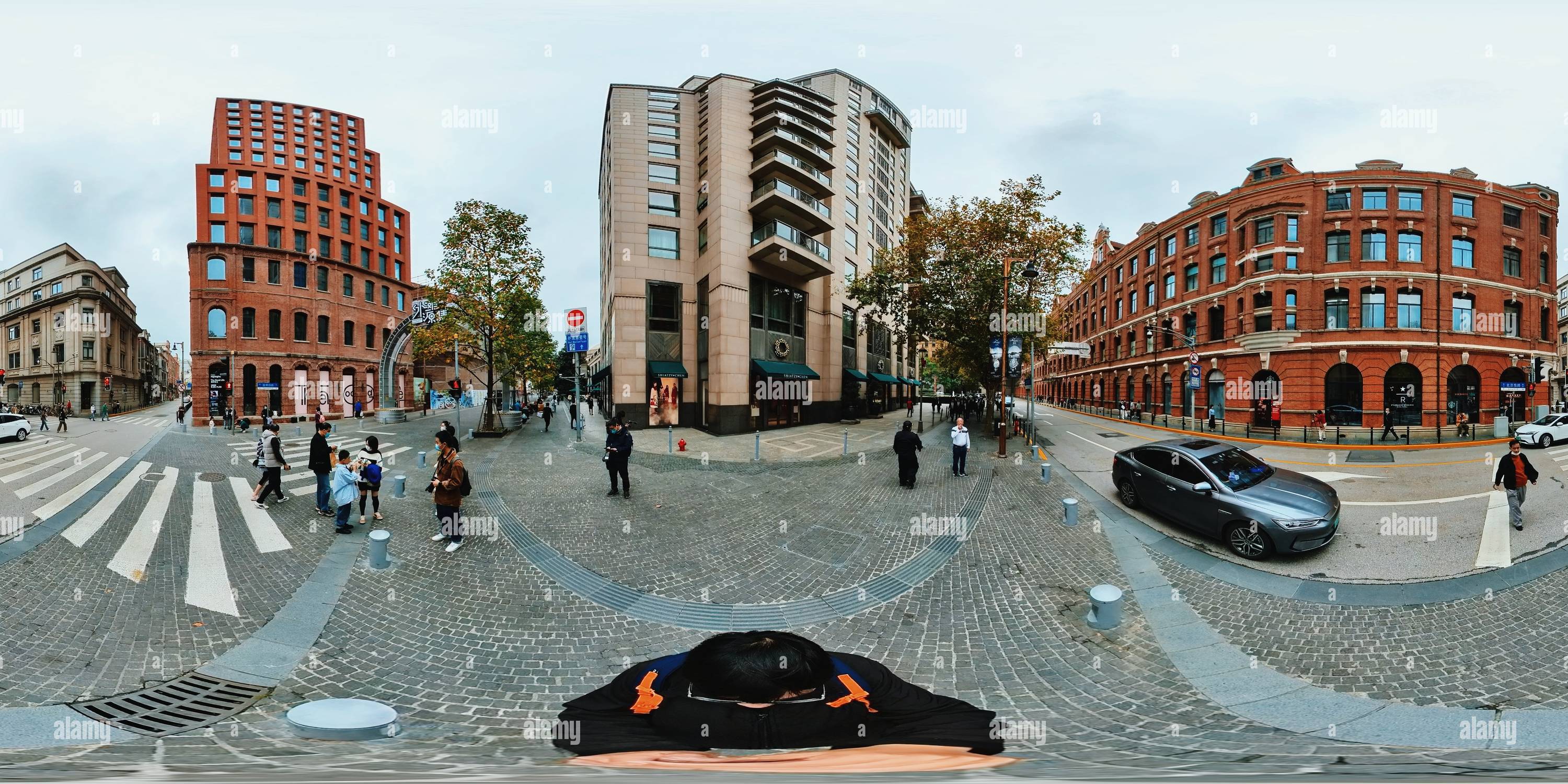 360° view of Bei Jing Dong Road and Yuan Min Yuan Road,Shanghai China ...