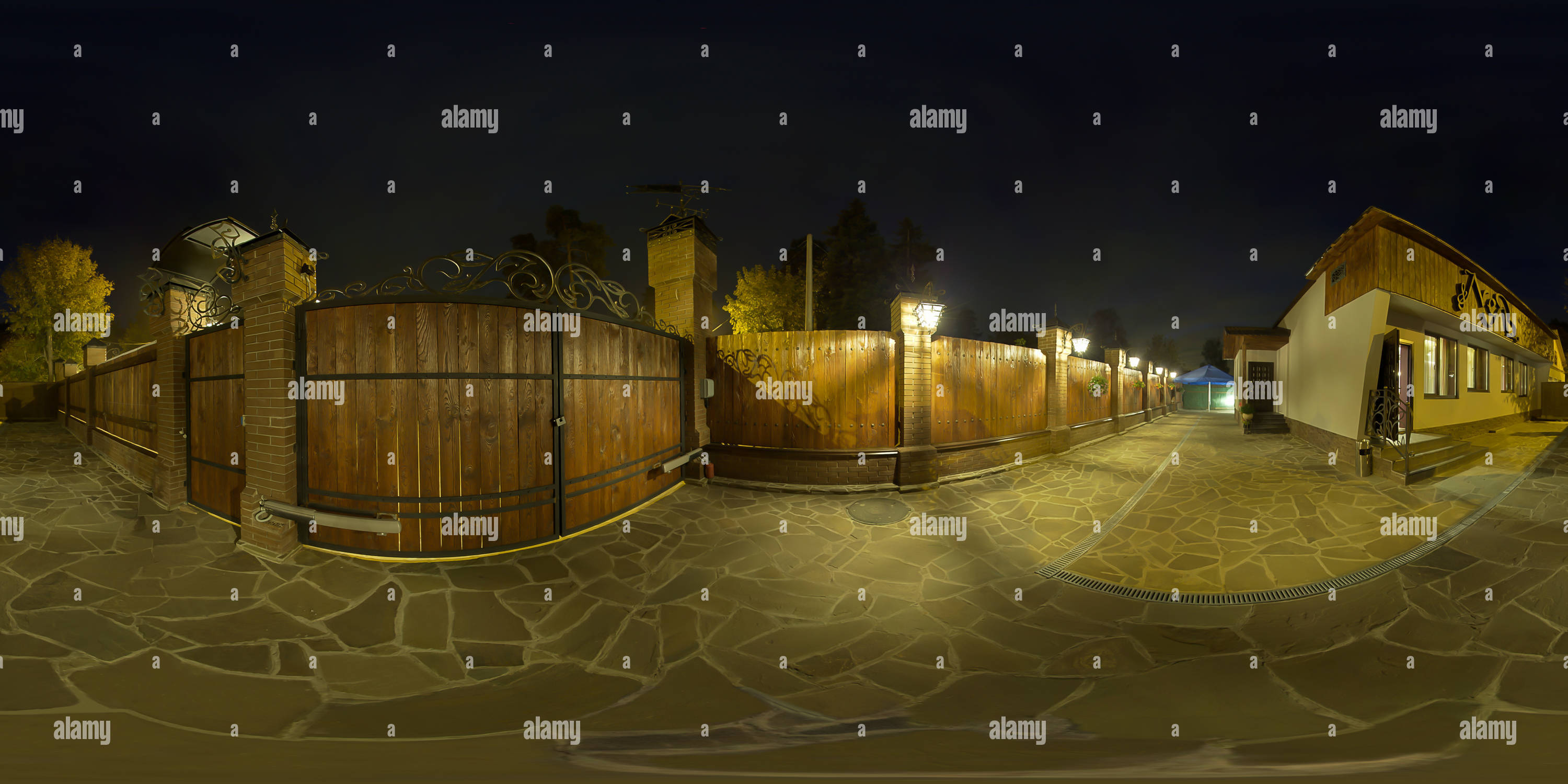 Midnight virtual hi-res stock photography and images - Alamy