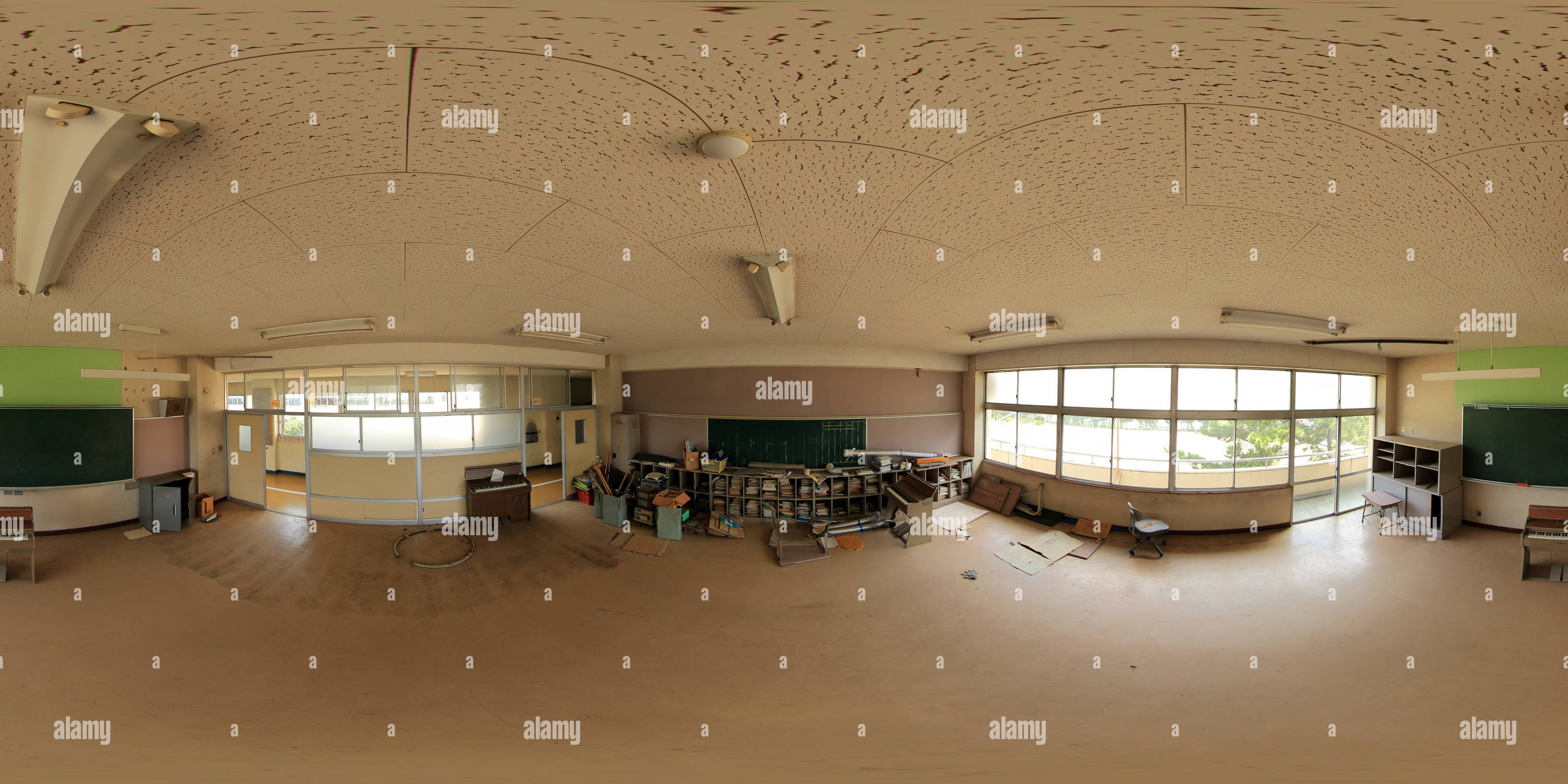 360° view of 旧新座小学校 3階教室 Niiza Elementary School Classroom - Alamy