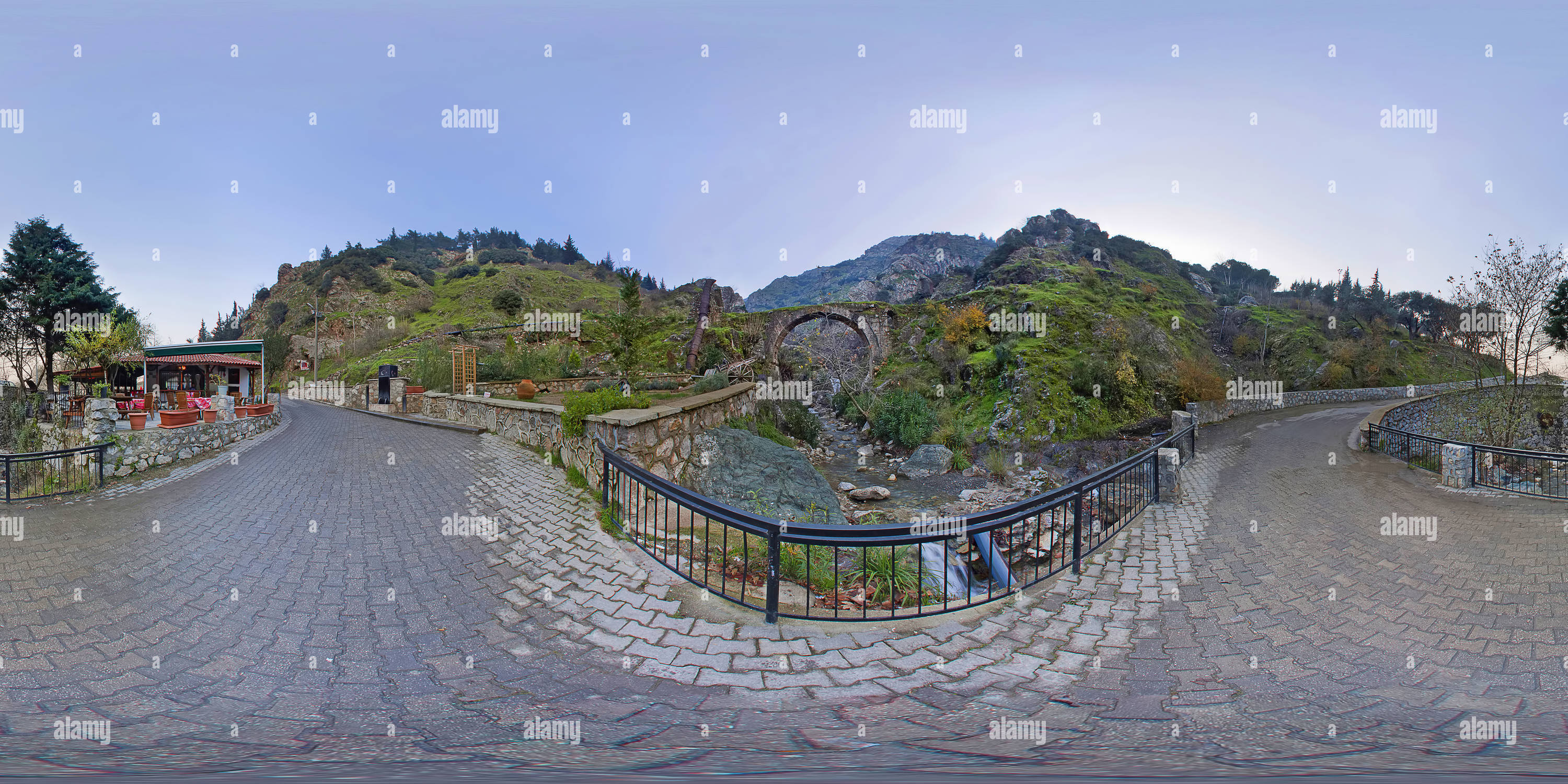 360° view of Caybasi Deresi Koprusu - Alamy