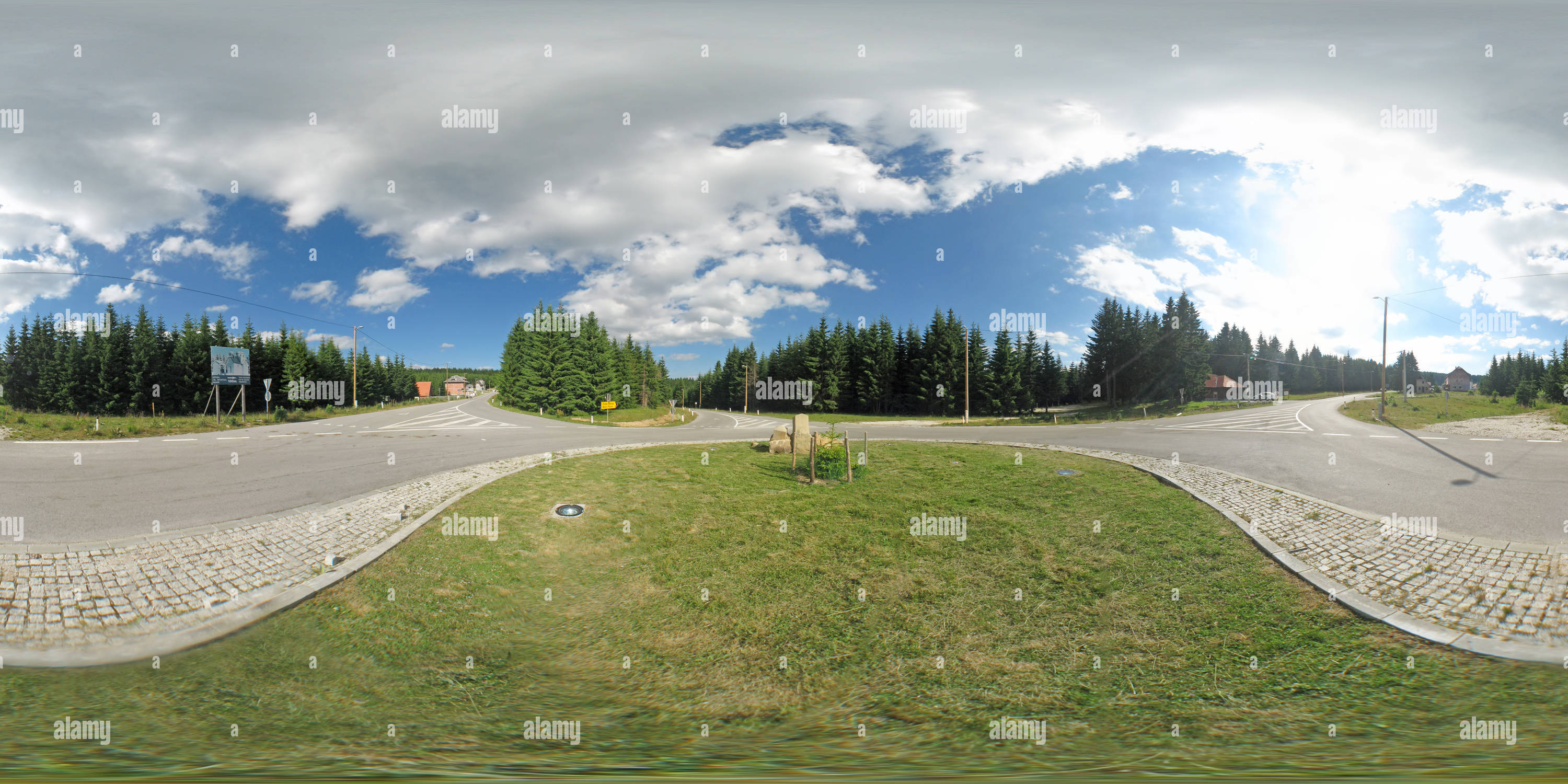 360° view of Raska - Roundabout in Odvracenica - Alamy