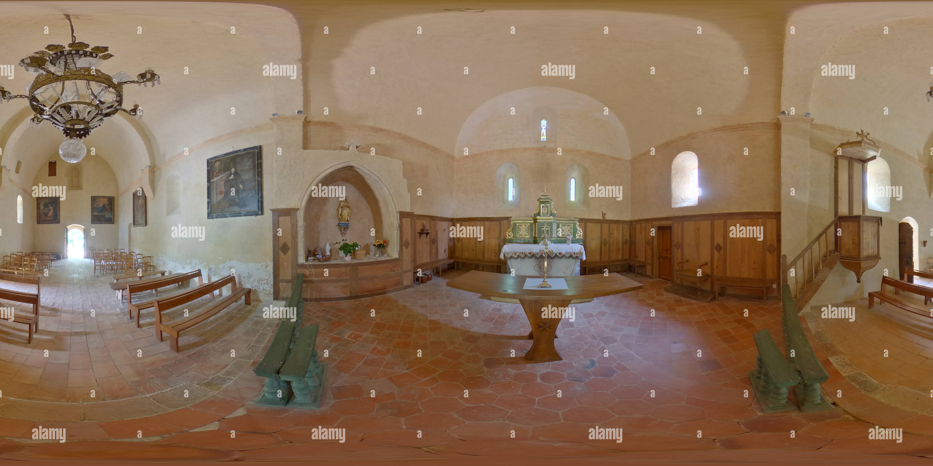 360° view of French medieval church near Eauze, Gers - Alamy