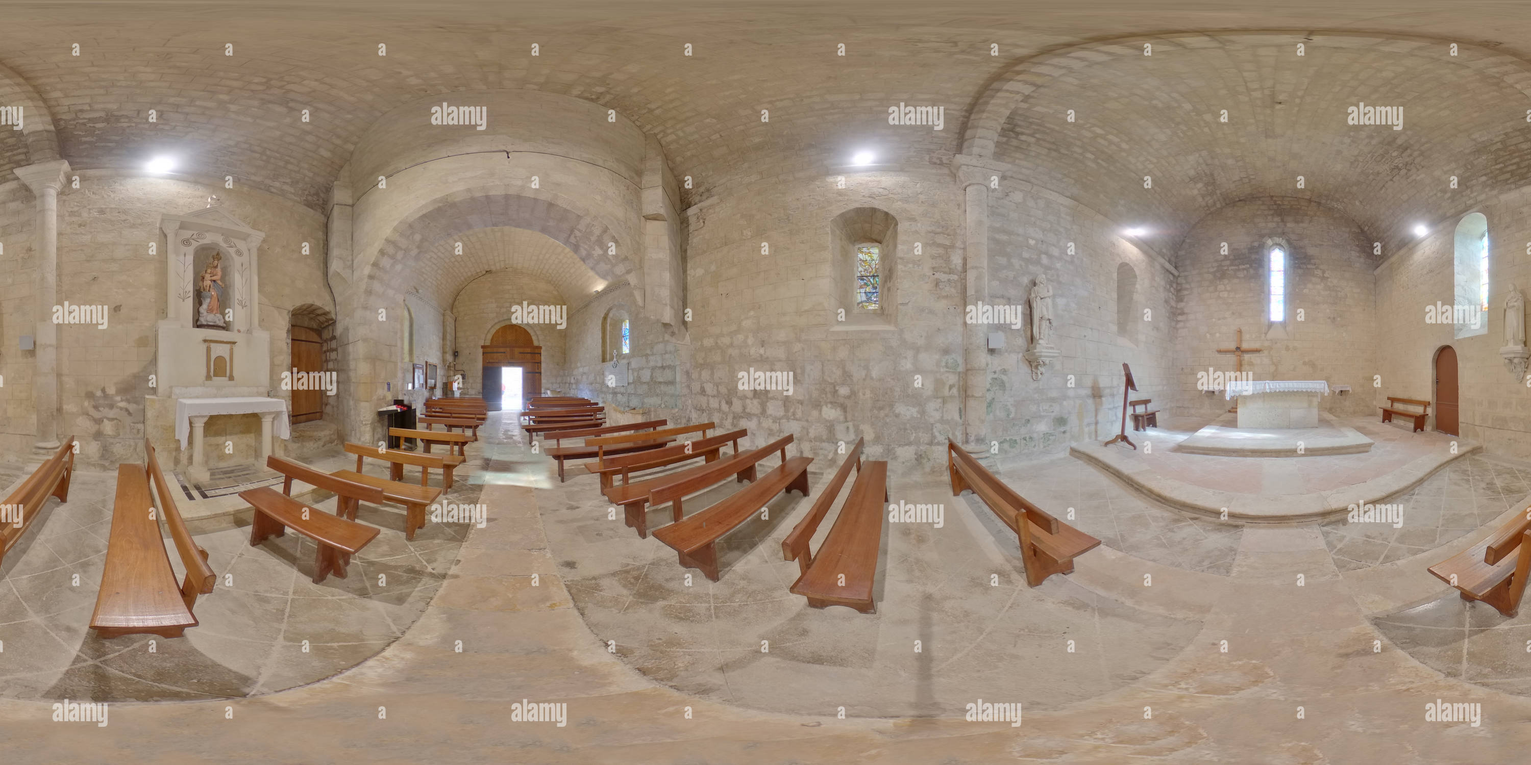 360° view of medieval french chapel - Alamy