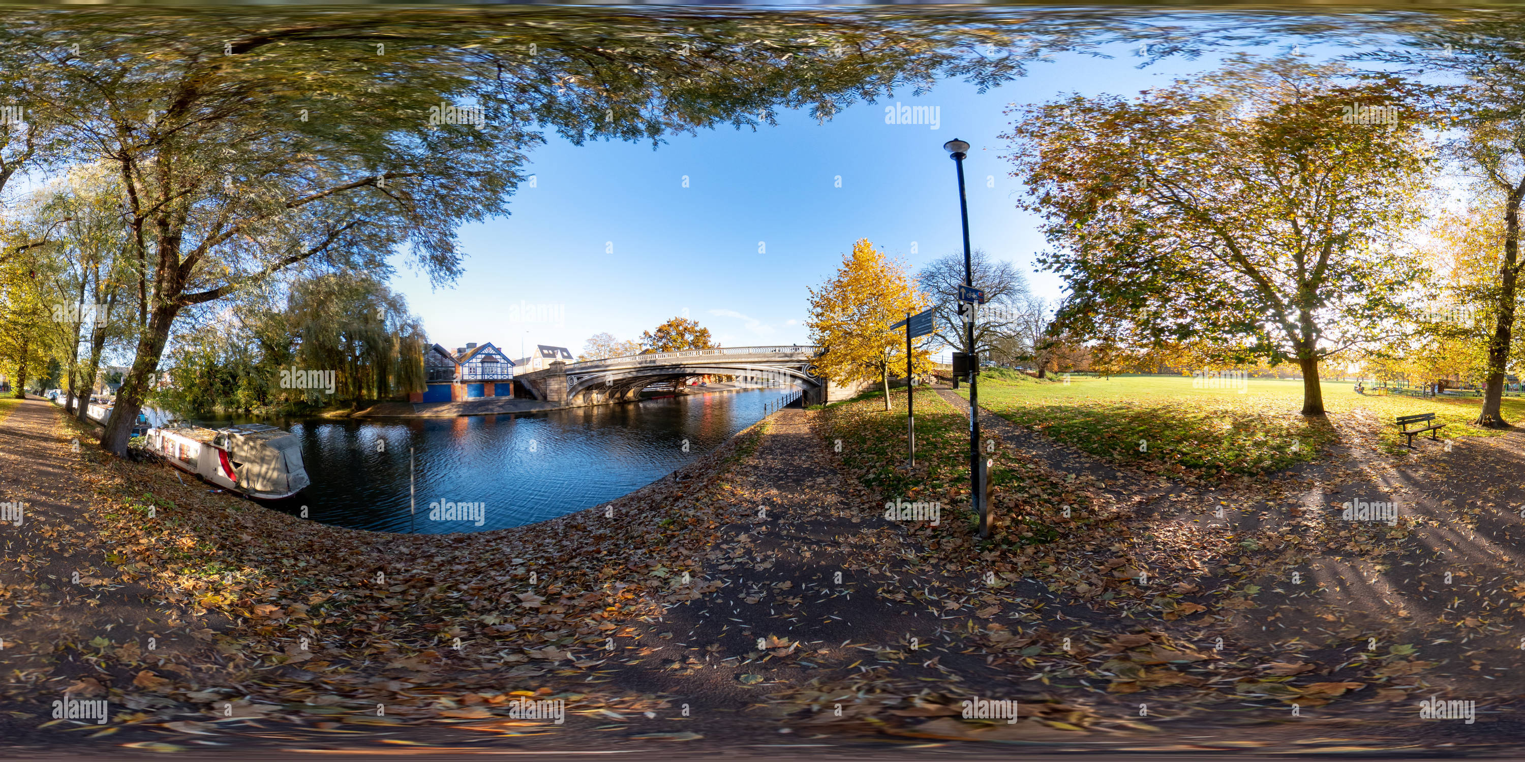 360° view of Jesus Green footpath beside the River Cam, Cambridge - Alamy