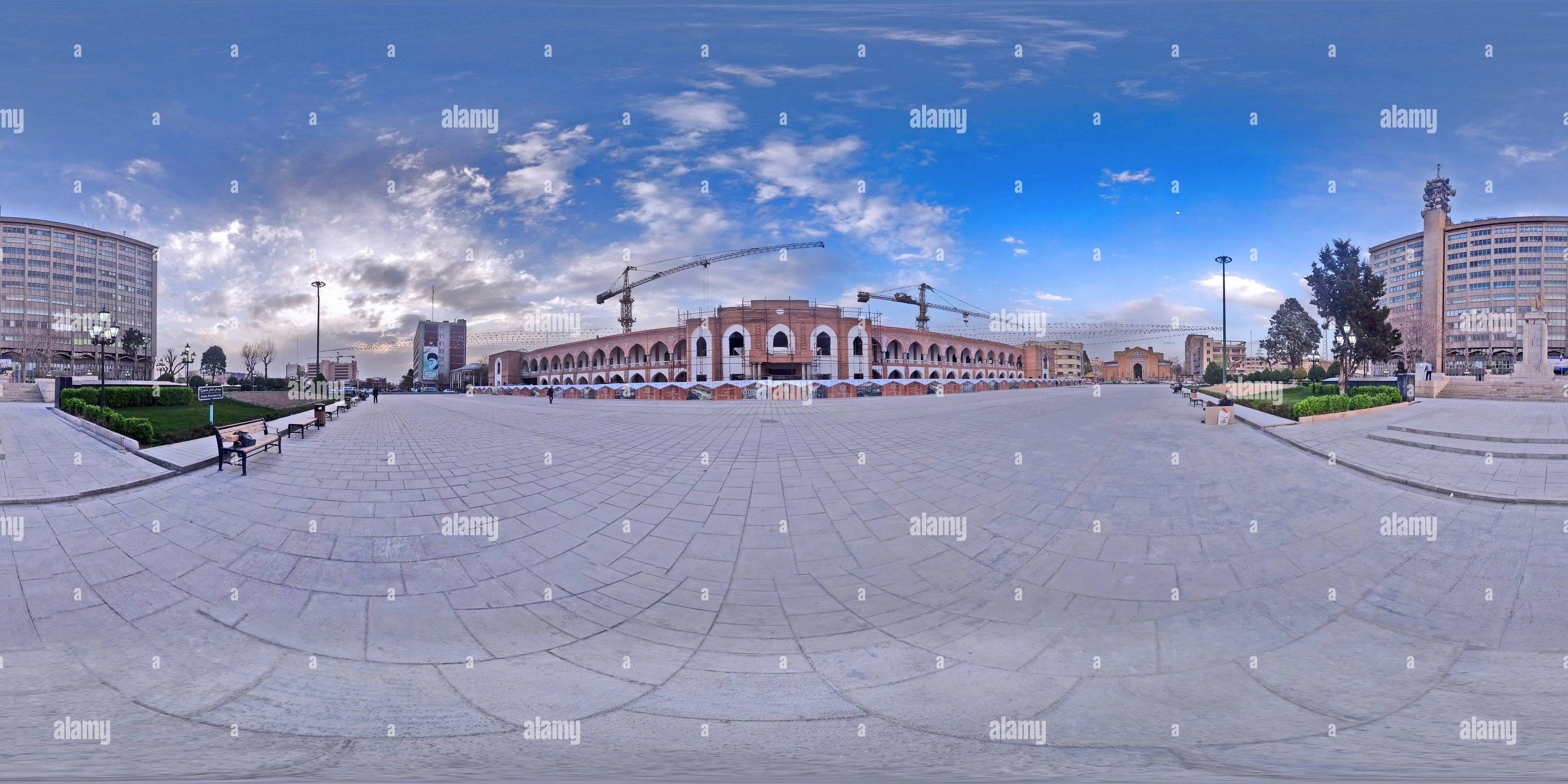 Toopkhaneh square hi-res stock photography and images - Alamy