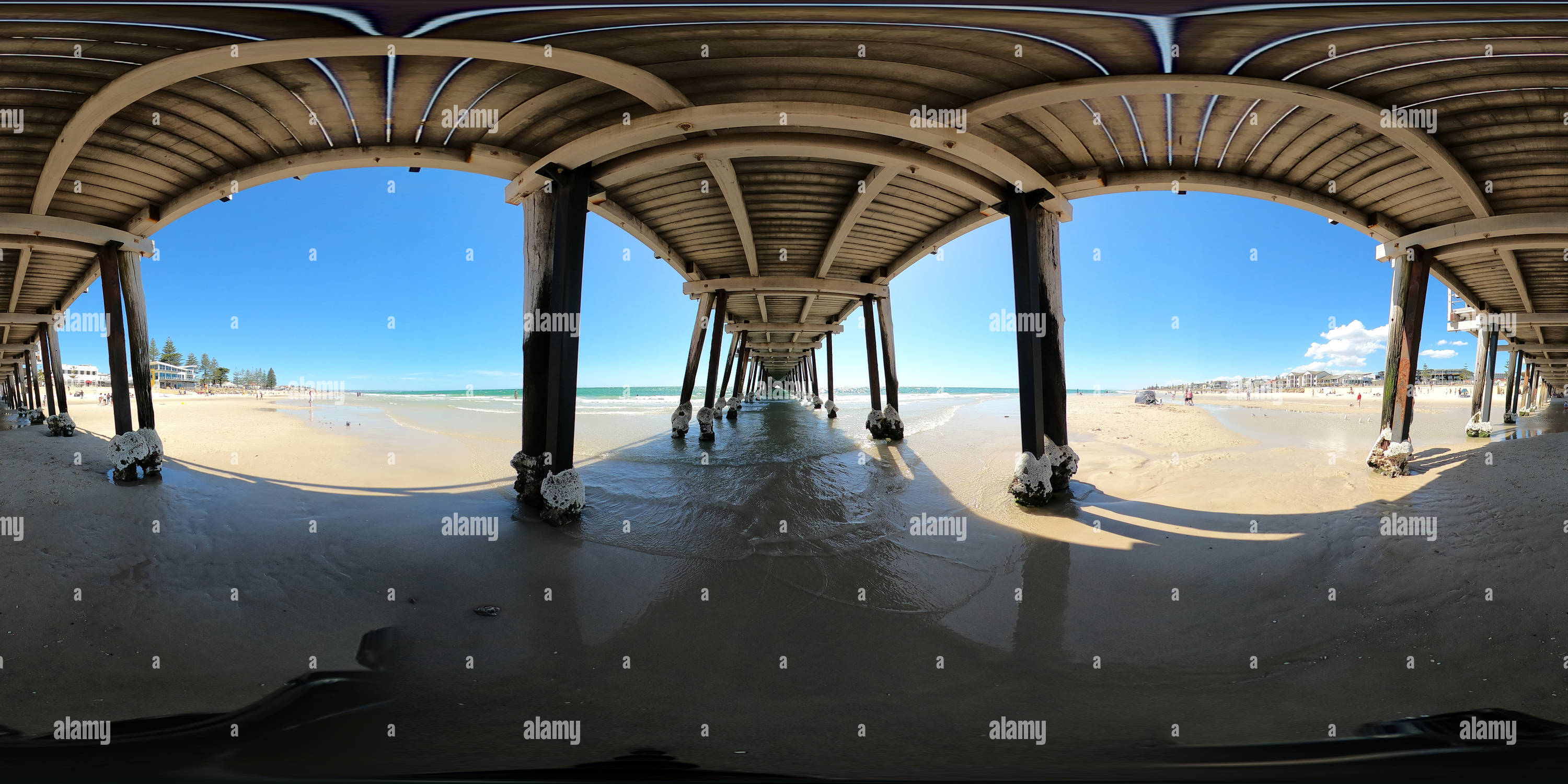 360° view of Under the Henley Beach Jetty - Alamy