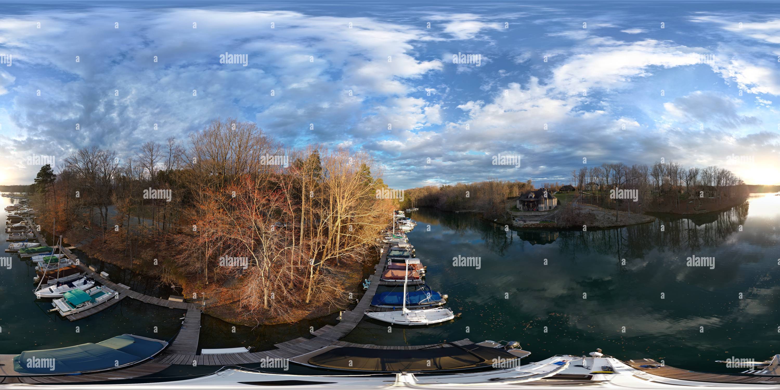 360° view of Above sailboat in Carolina Marina - Alamy