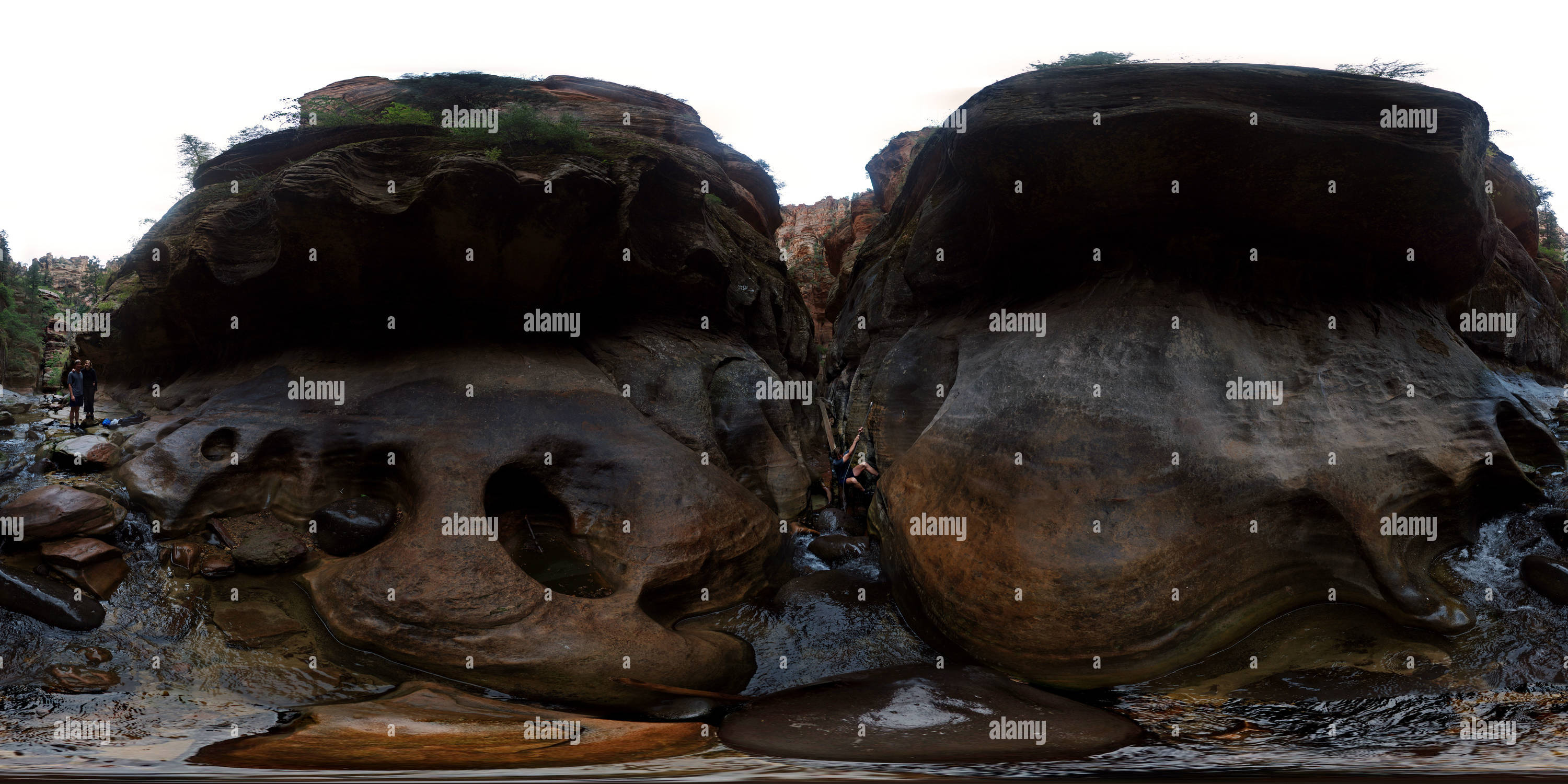 360° view of Top of Keyhole Falls, Subway - Alamy
