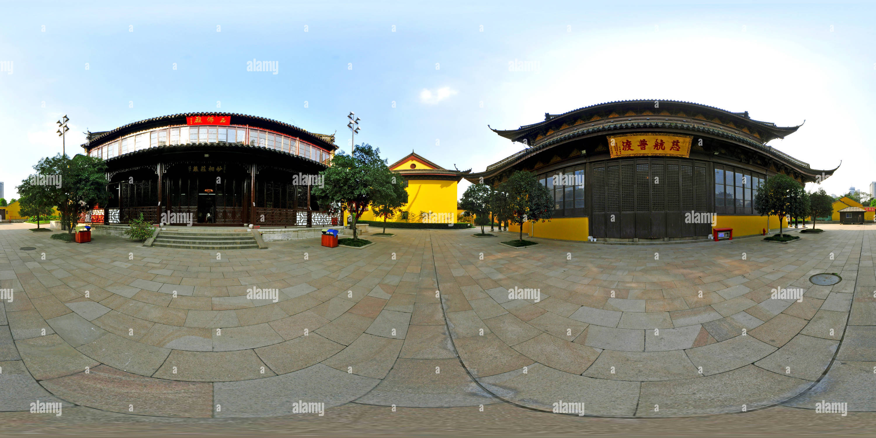 360° view of Tianning Temple 玉佛殿（061） - Alamy