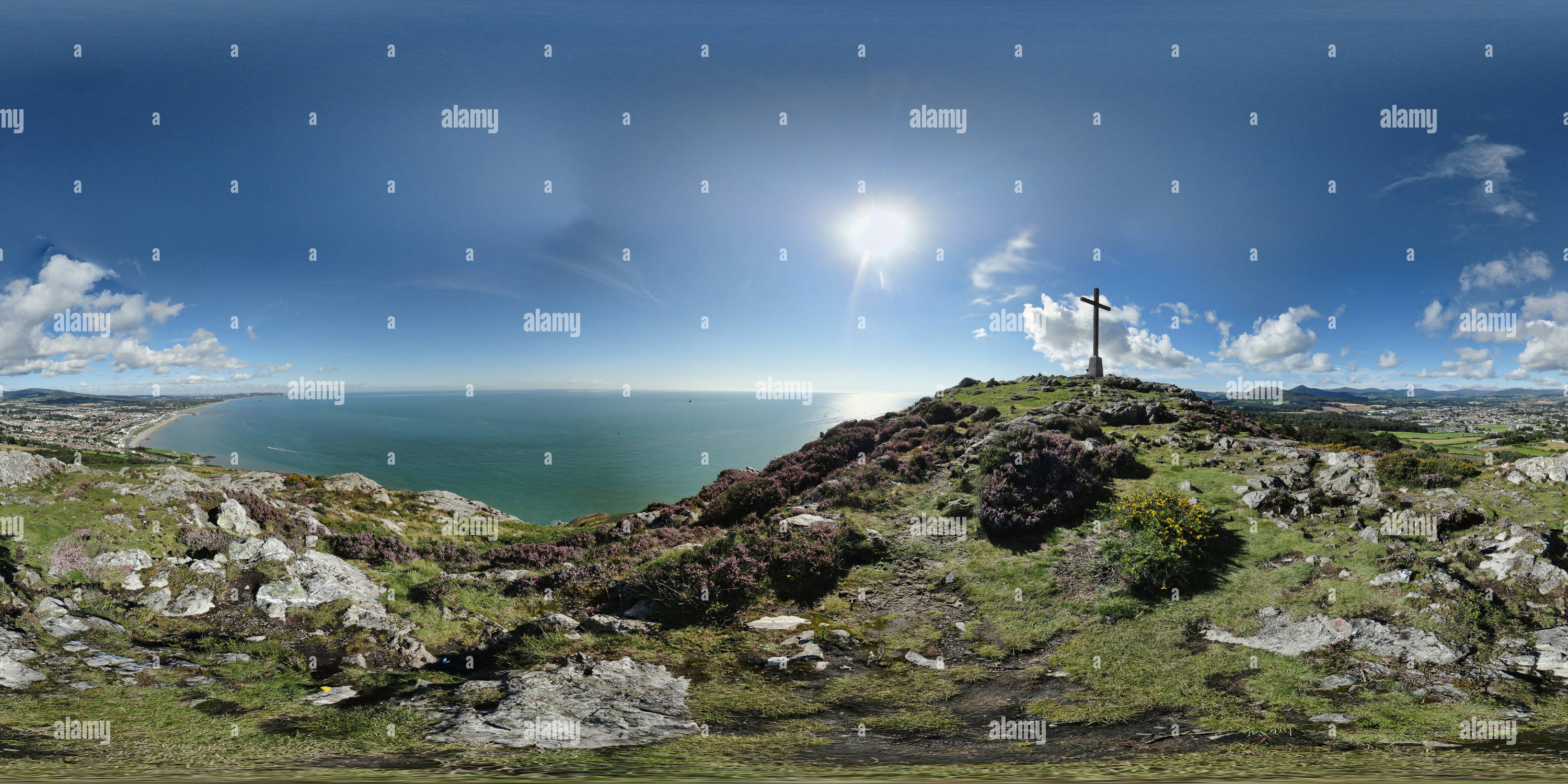 360° view of Top of Bray Head, overlooking the town - Alamy