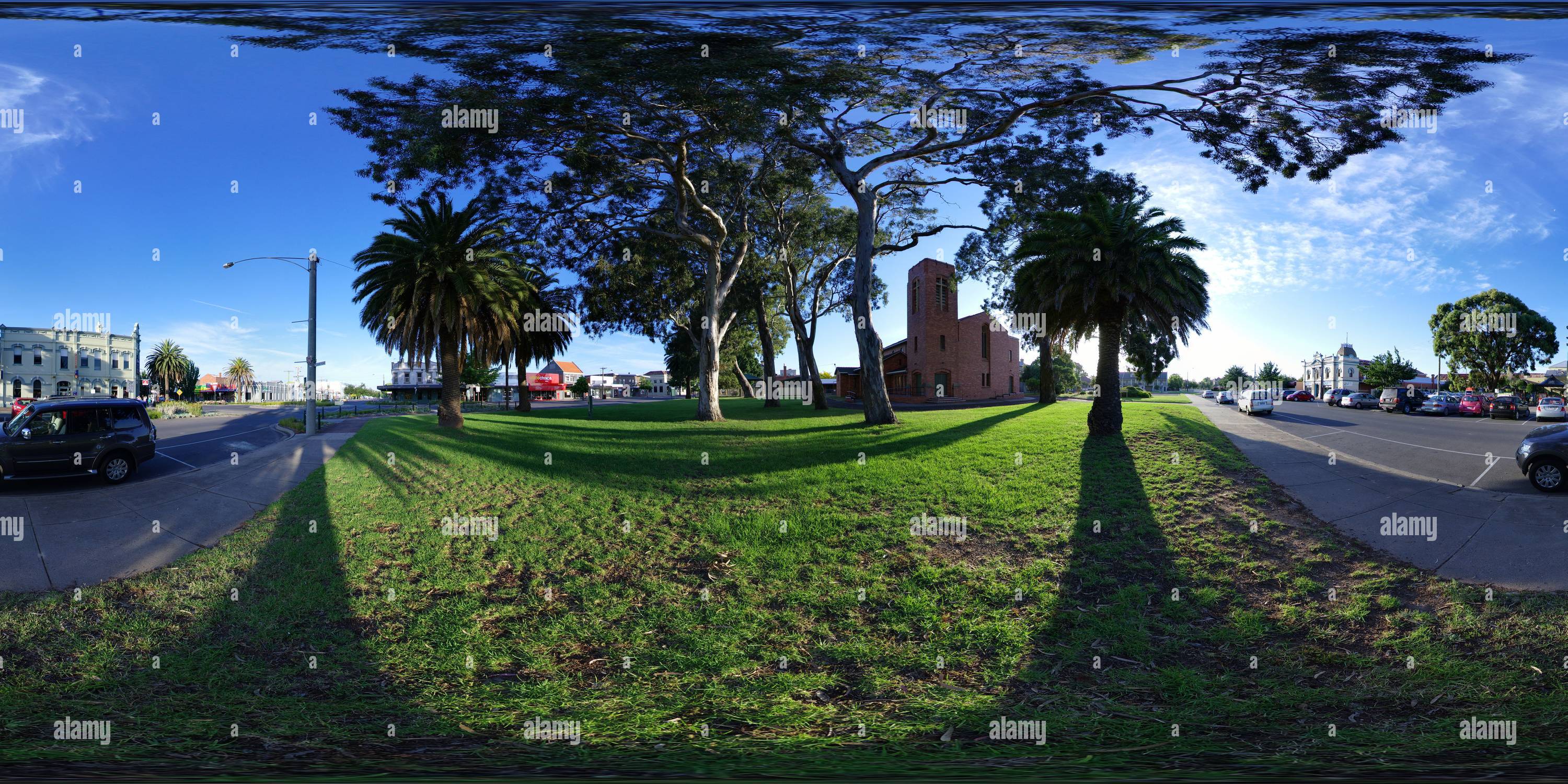 360° view of Cnr Raymond and Macalister Street in Sale - Alamy