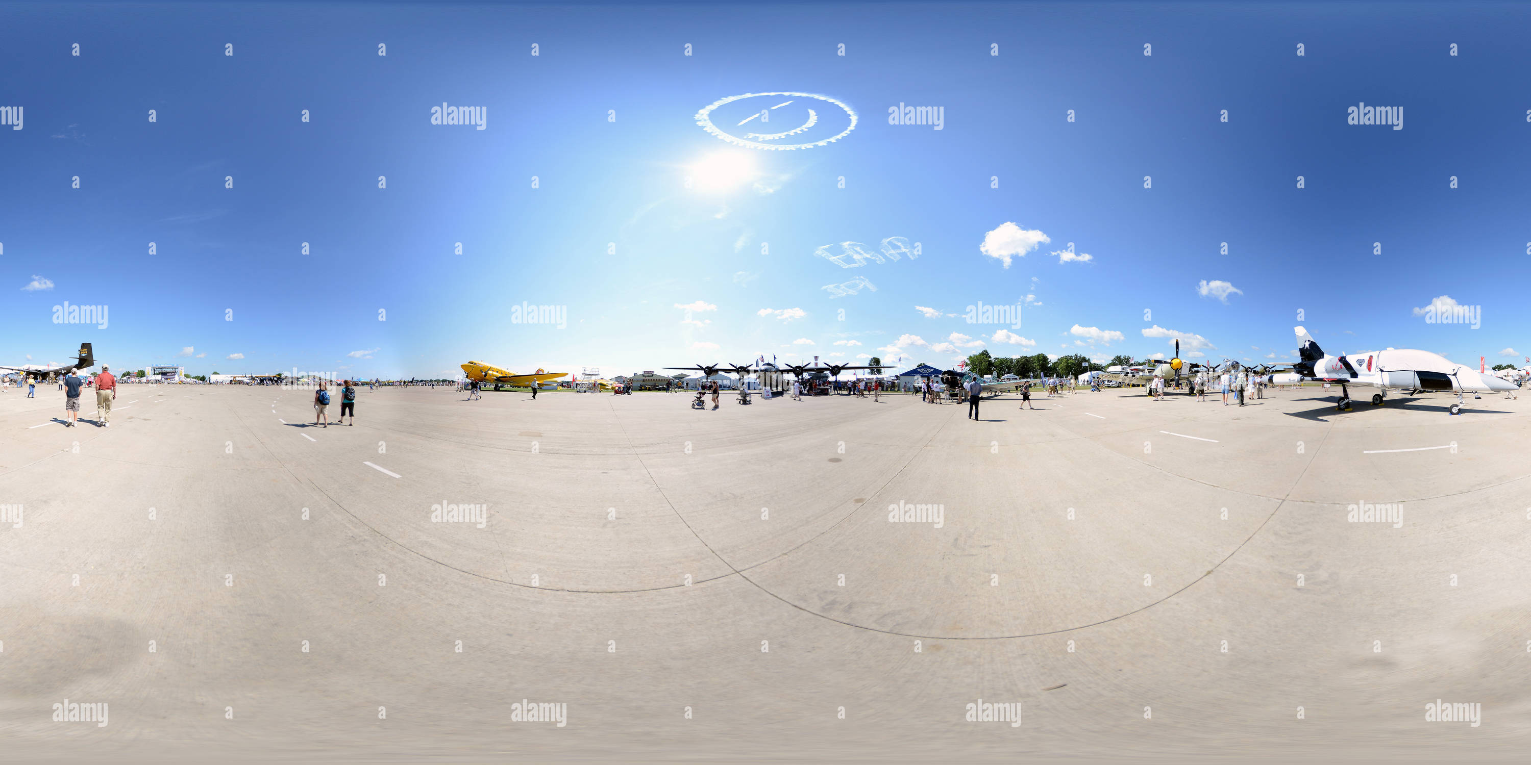 Oshkosh wisconsin eaa airventure airplane air show hi-res stock ...