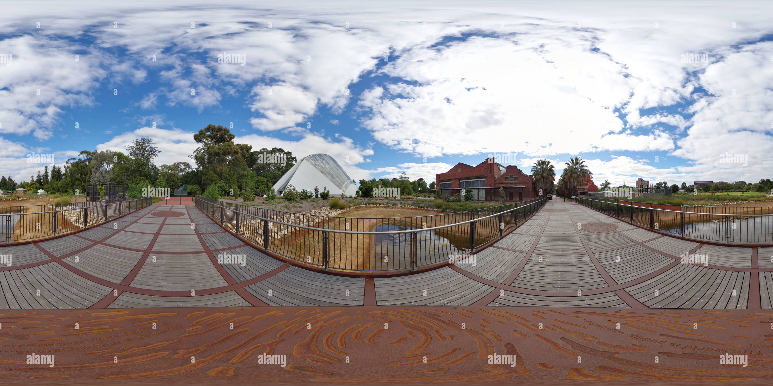360° view of First Creek Wetland Bridge in Adelaide Botanic Garden - Alamy