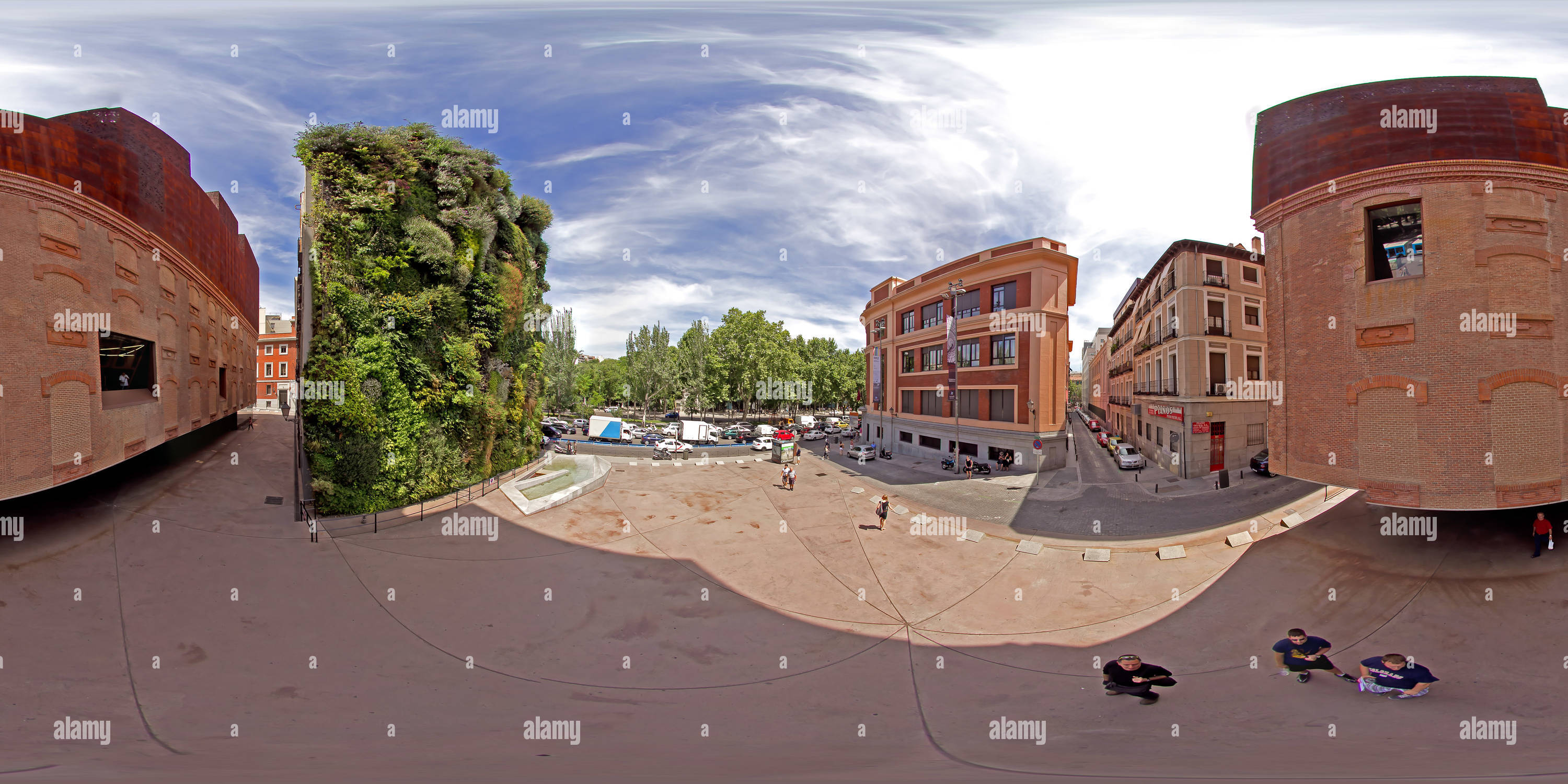 360° view of Vertical Garden Madrid - Alamy