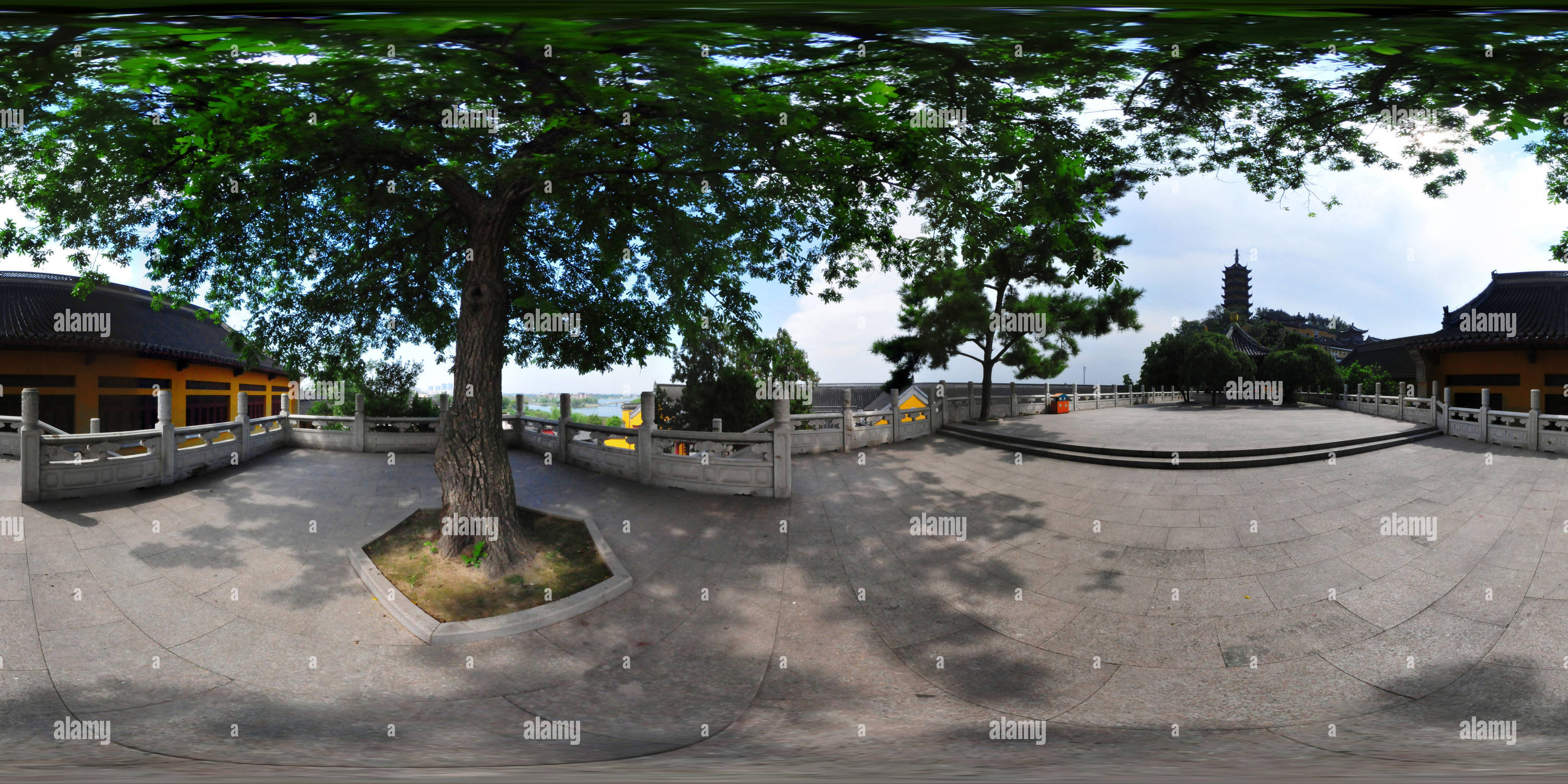 360° view of Jinshan Temple Qifeng pavilion 七峰亭 (133 - Alamy