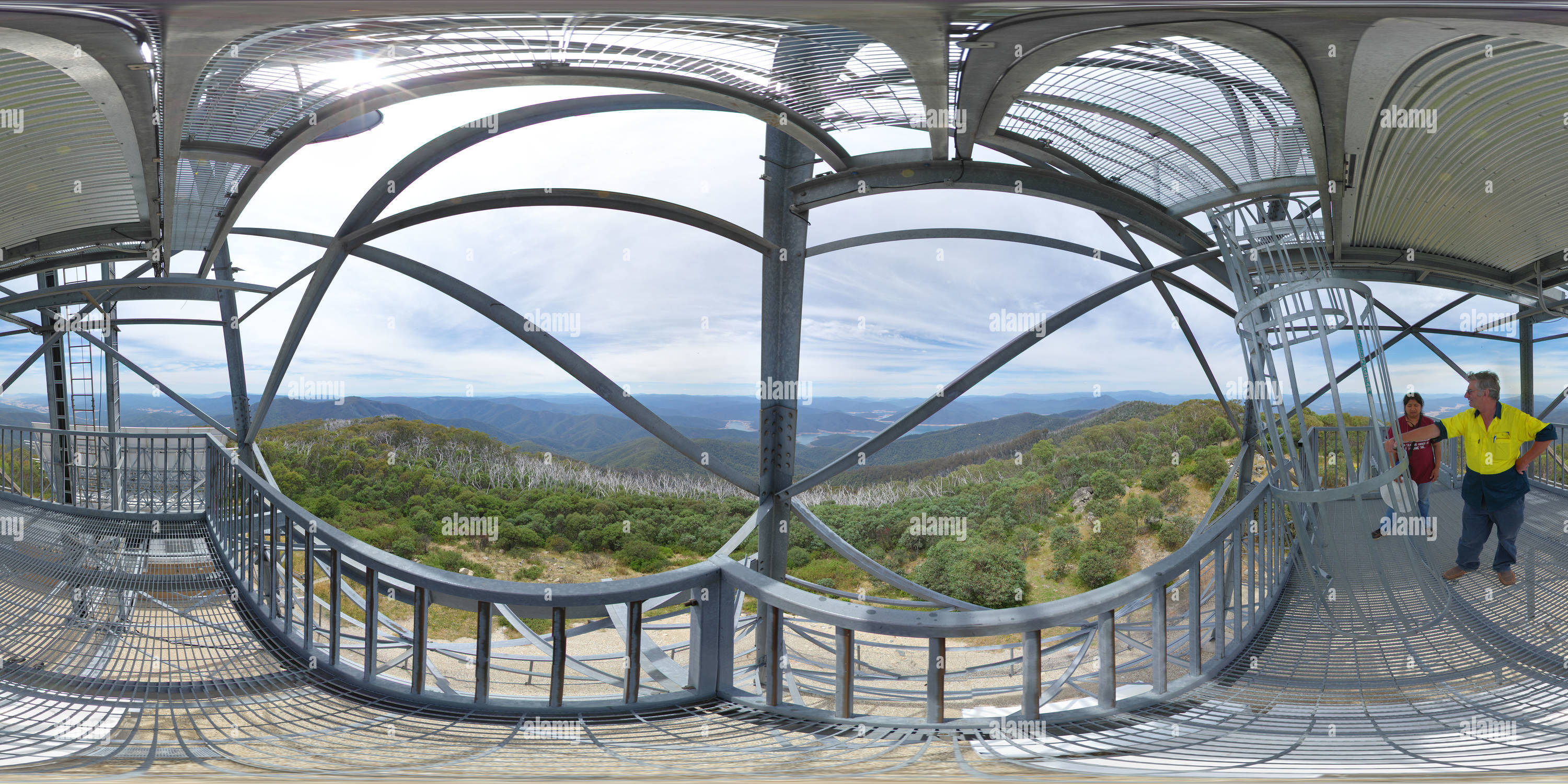 360° view of Victorian Alps from Mount Benambra Fire Tower and Lookout ...