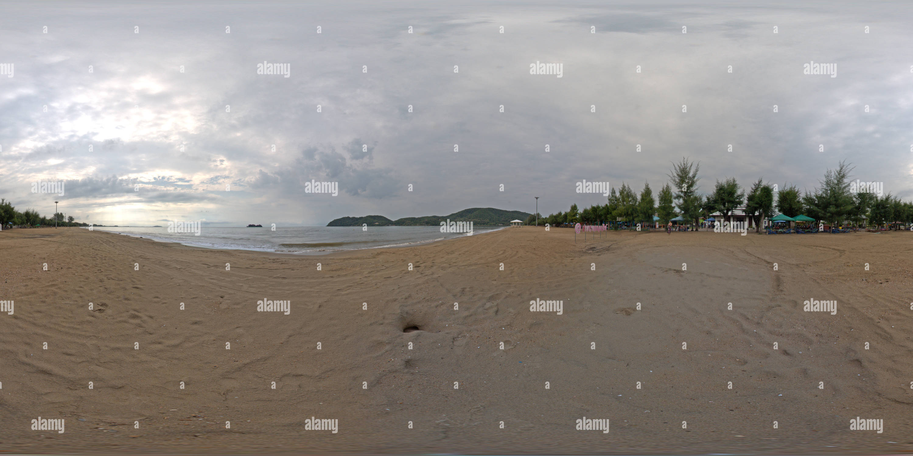 360° view of Hat Laem Sing, Chanthaburi, Thailand - Alamy